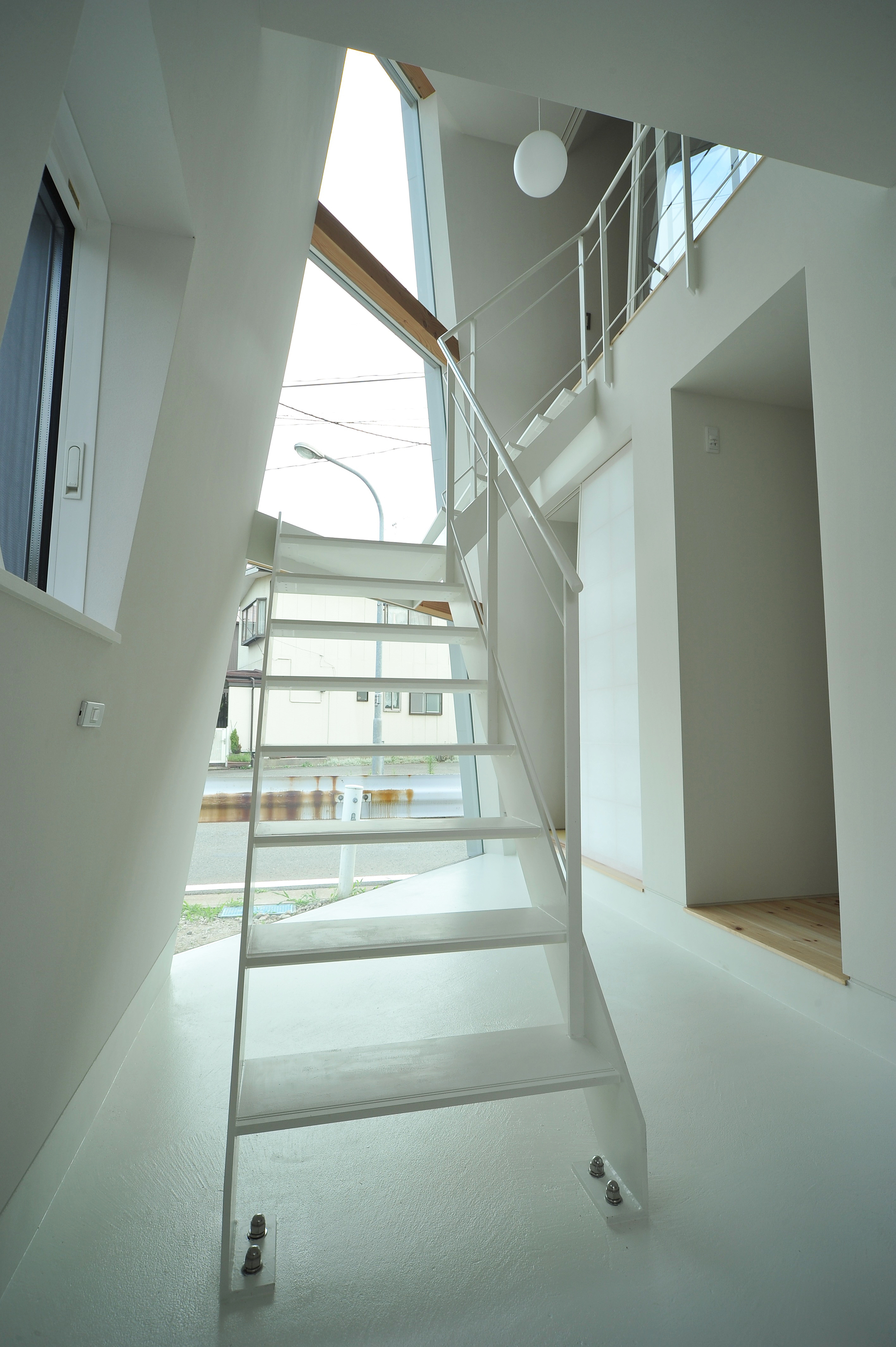 Gallery of Shiro House / Takeru Shoji Architects - 9