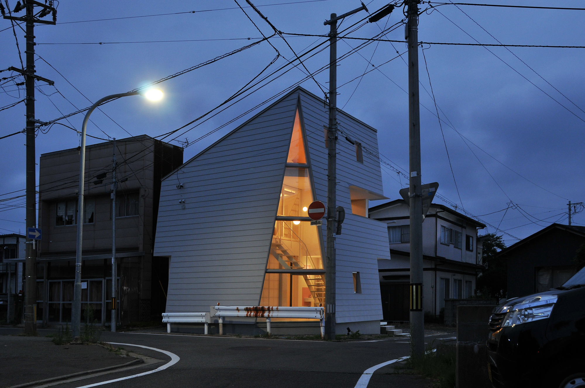 Gallery of Shiro House / Takeru Shoji Architects - 10