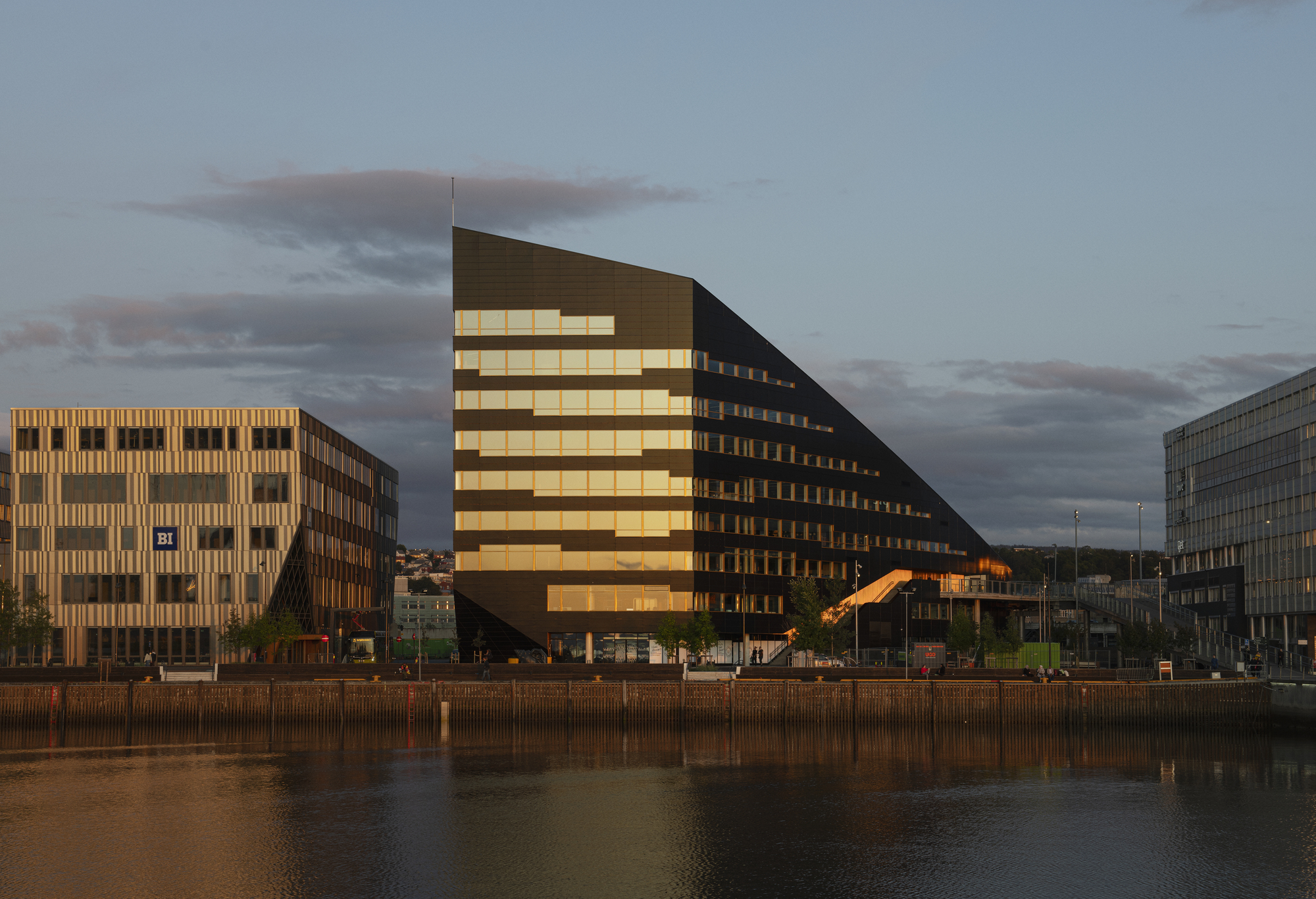 Snøhetta Completes Powerhouse Brattørkaia | ArchDaily