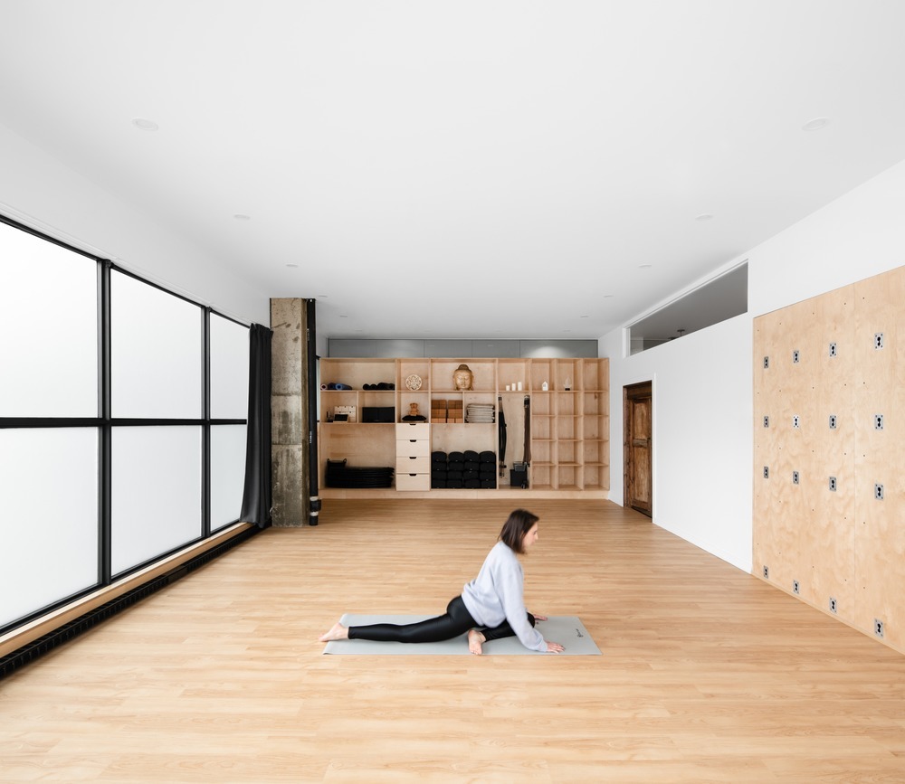 Gallery of Evolution Wellness Centre / ISSADESIGN - 2