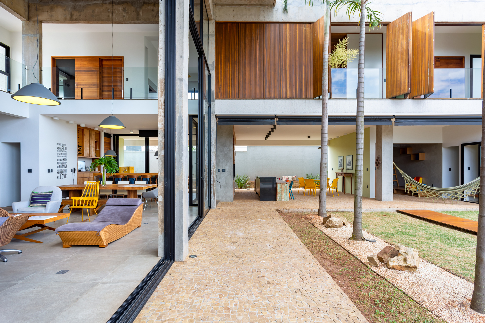 Gallery of F.P. House / Studio AFS - 26