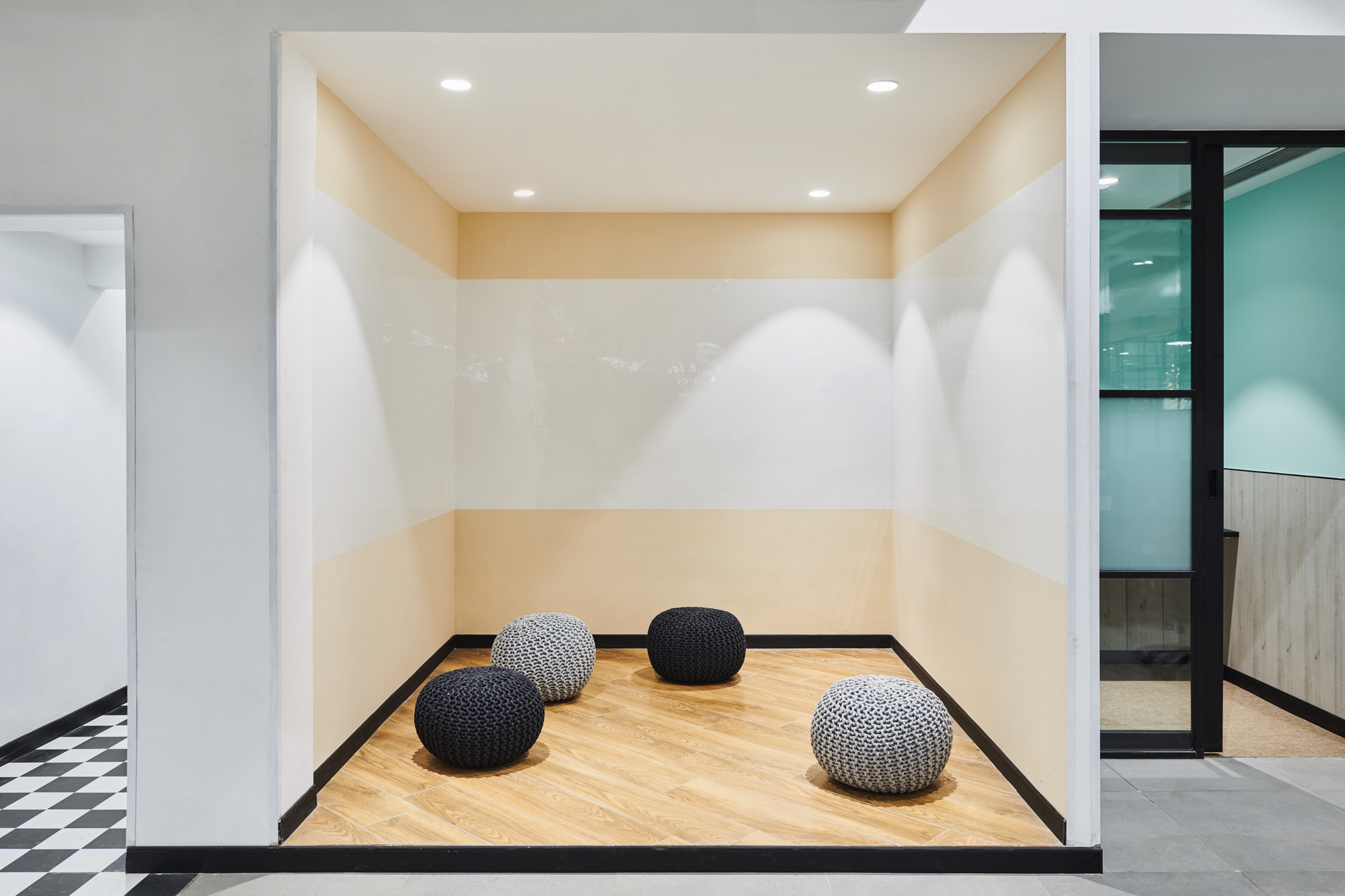 Gallery of Publicis India Office Mumbai / Shiraz Jamali Architects - 12