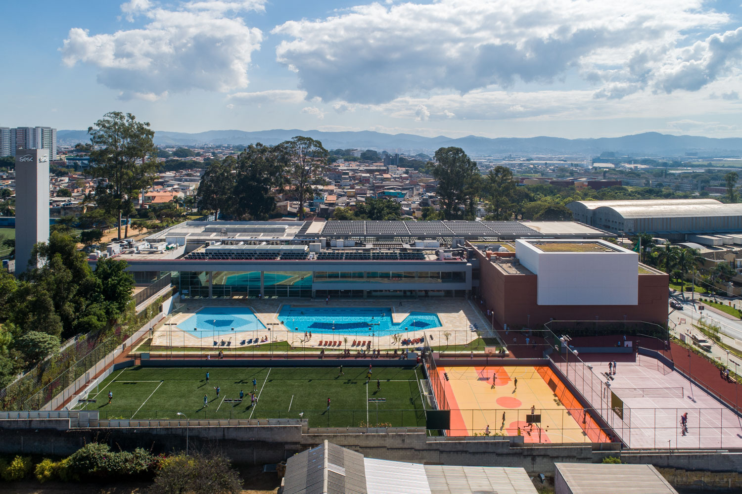 Galería de Sesc Guarulhos / Dal Pian Arquitetos - 9