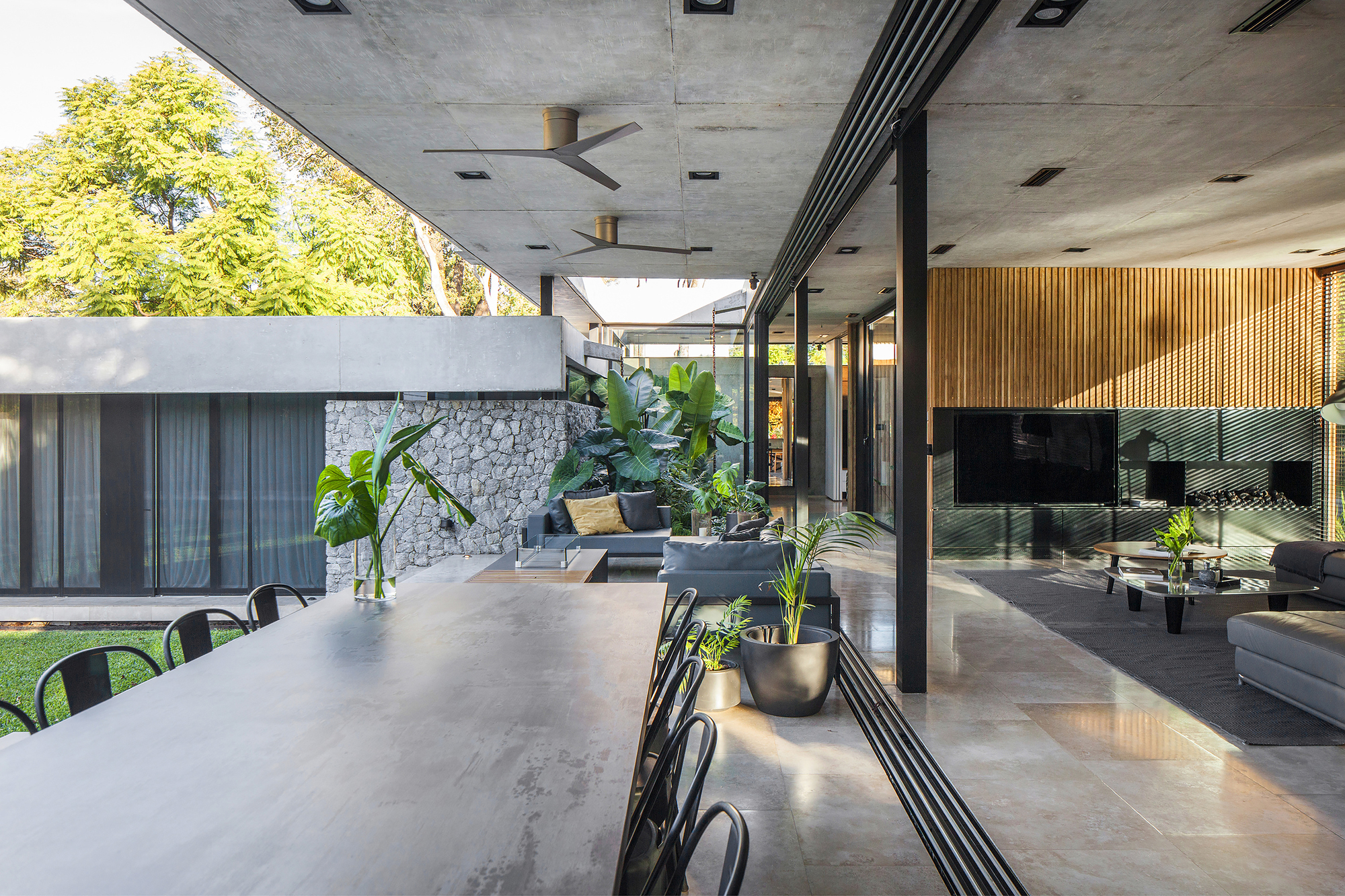 Gallery of BT House / Jorgelina Tortorici & Asociados - 12