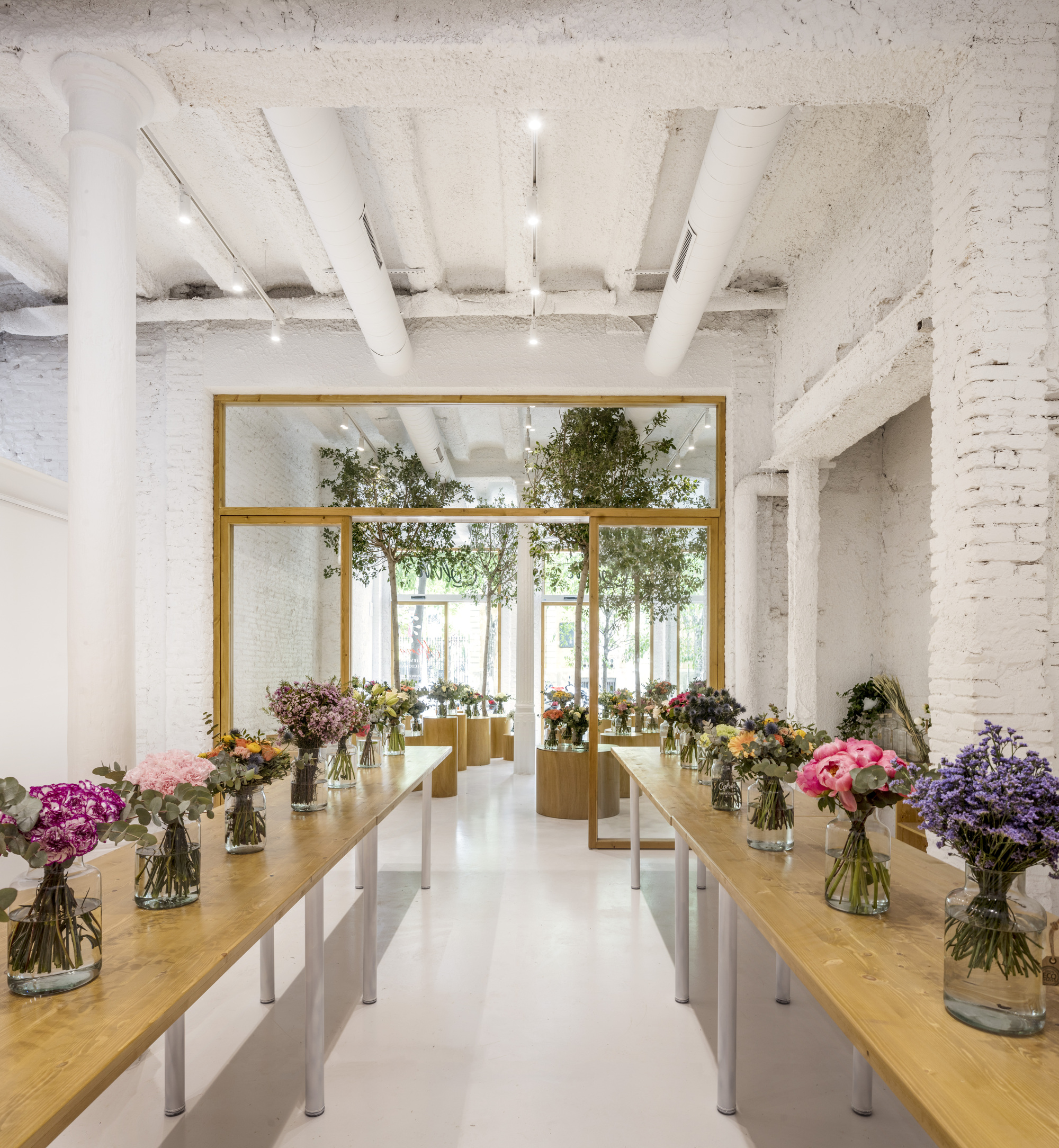 Gallery of Colvin Florist / Roman Izquierdo Bouldstridge - 3