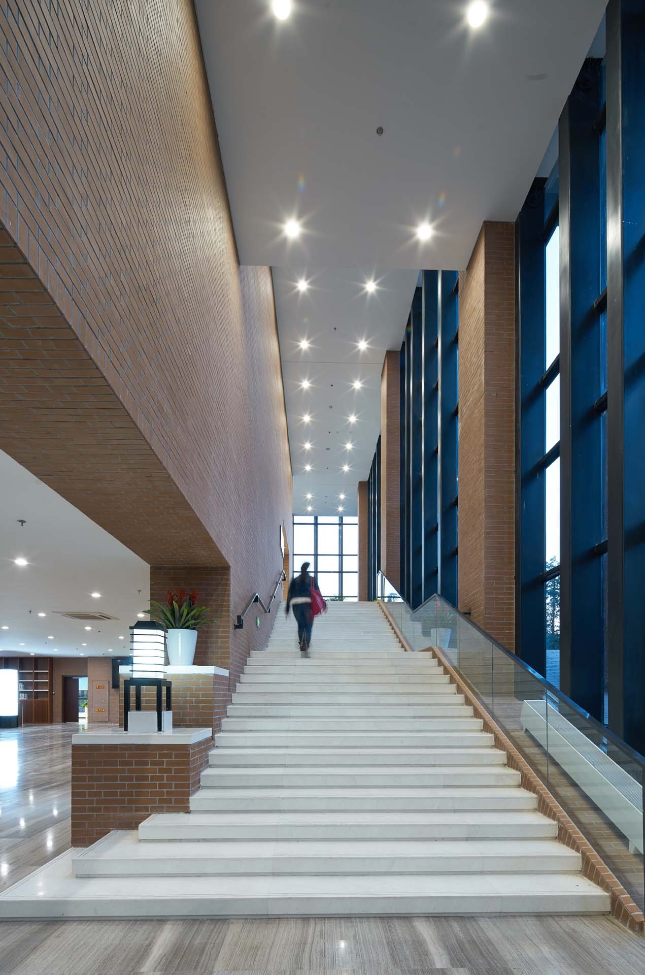 Gallery of 4th Phase Addition of Tsinghua University Library / THAD - 12