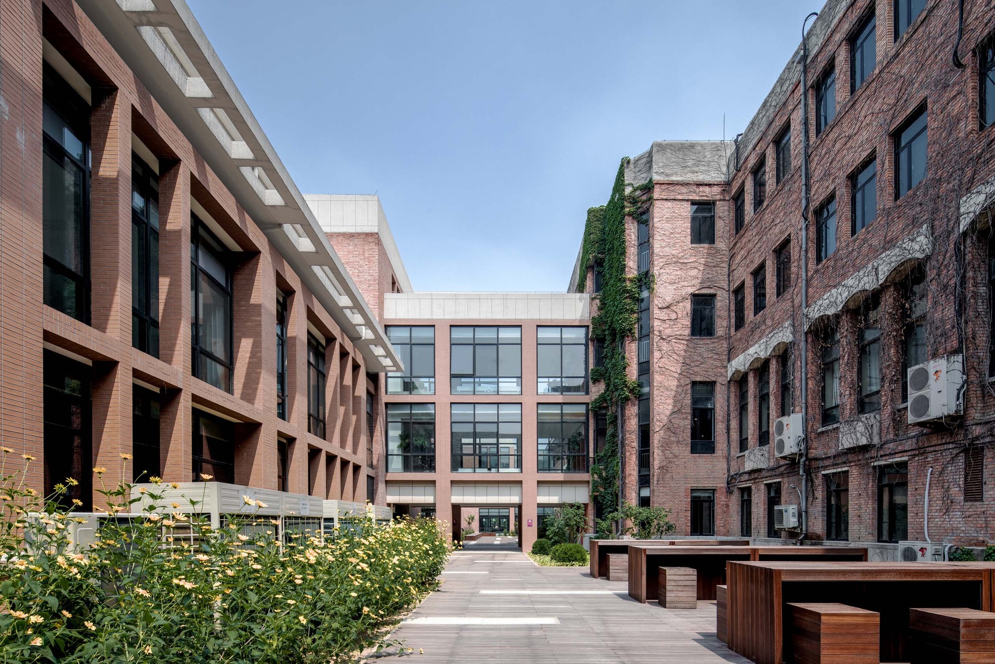 Gallery of 4th Phase Addition of Tsinghua University Library / THAD - 7