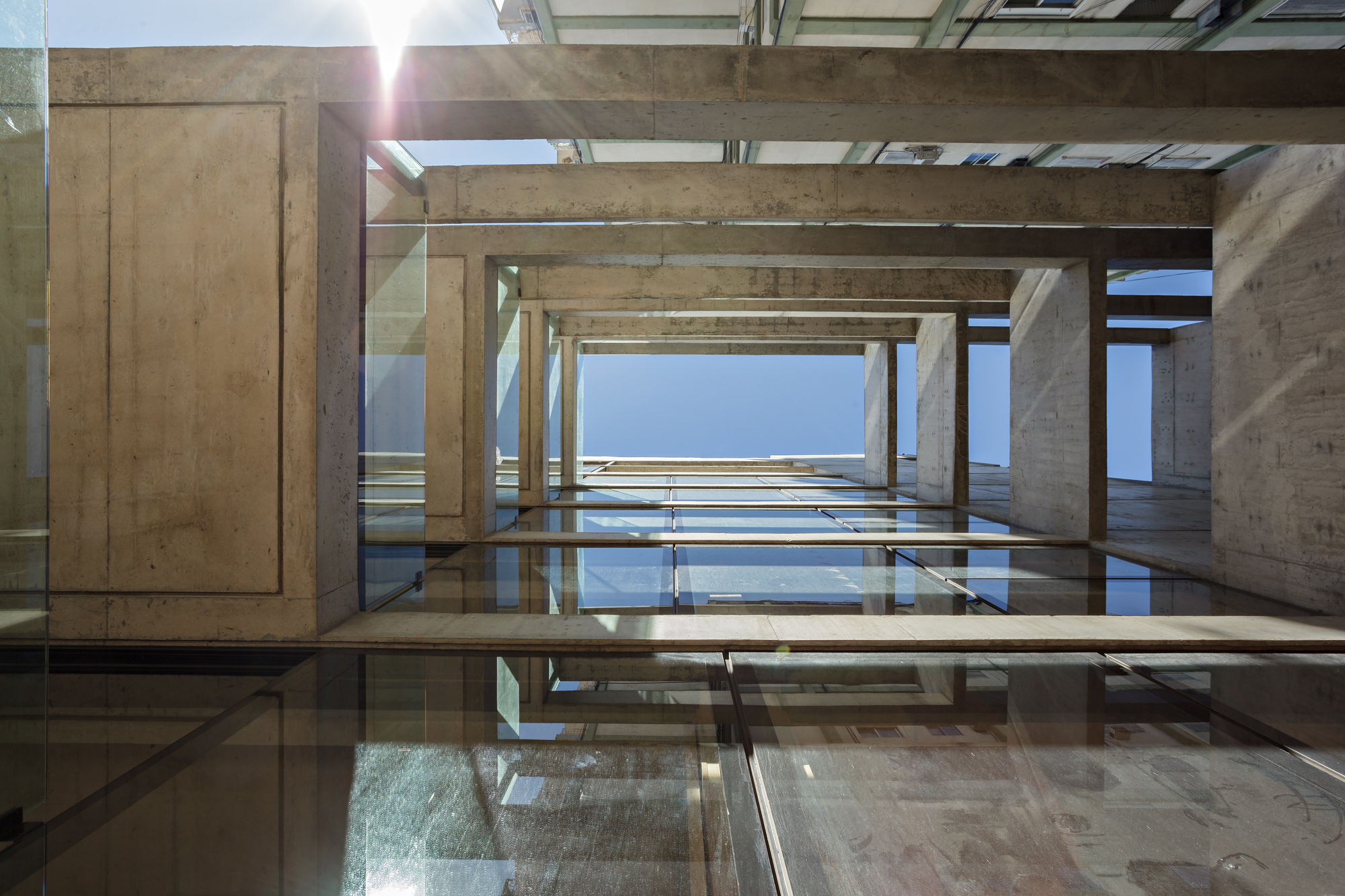 Gallery of Sens Paraguay Building / ATV Arquitectos - 7