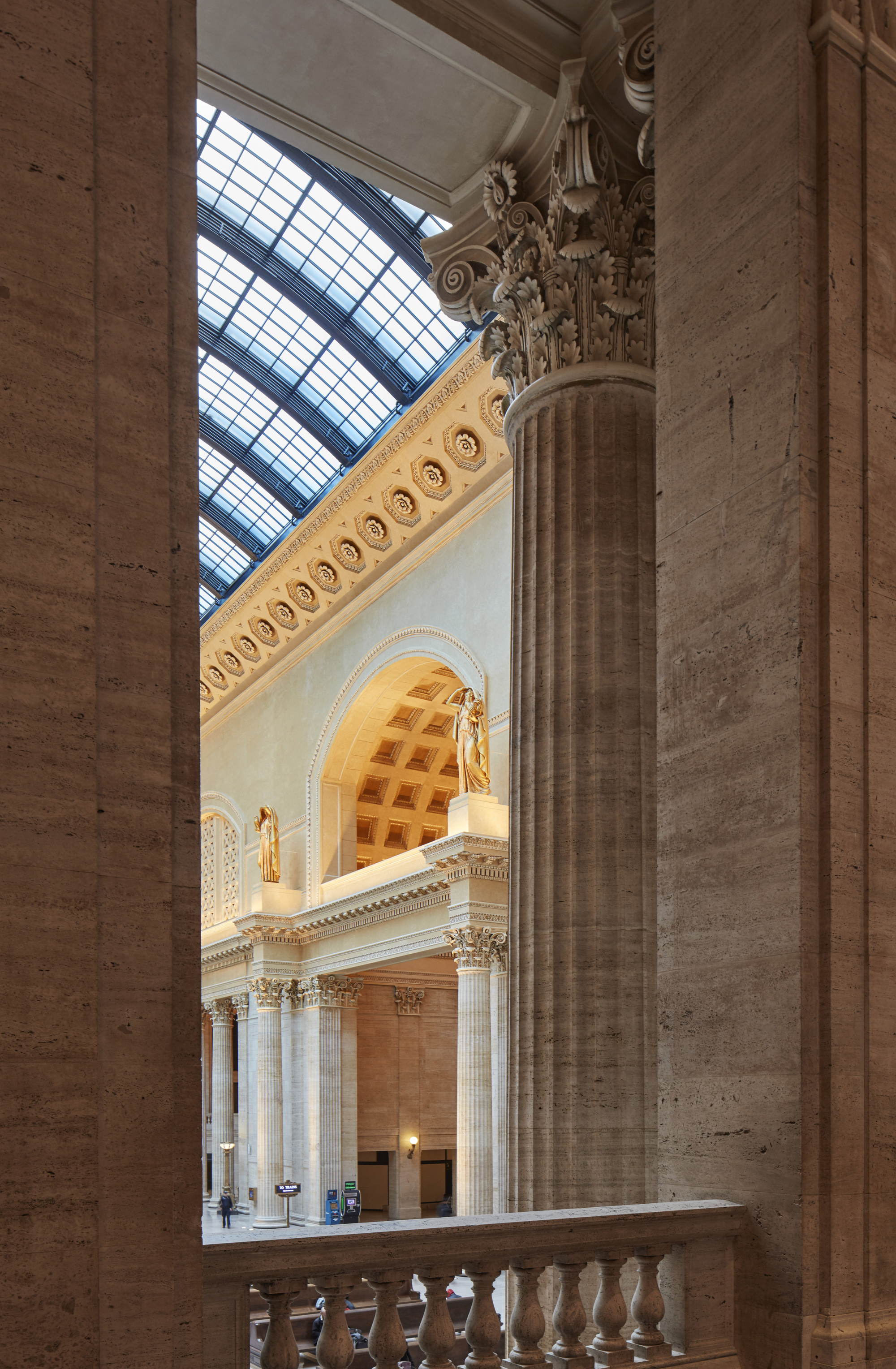 Gallery of Chicago Union Station Great Hall Restoration / Goettsch ...