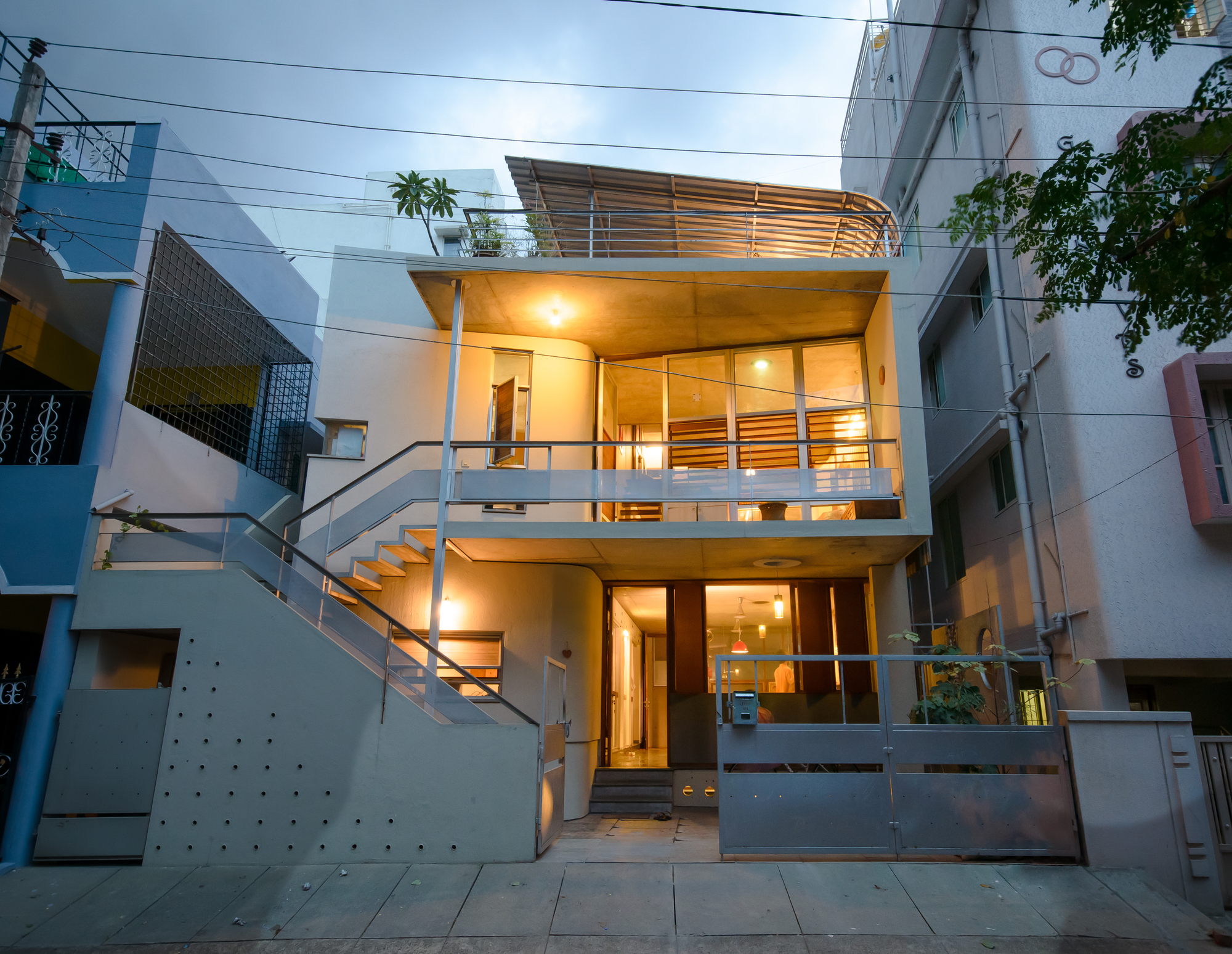 Gallery of Creative Lab House / Meeta Jain Architects - 6