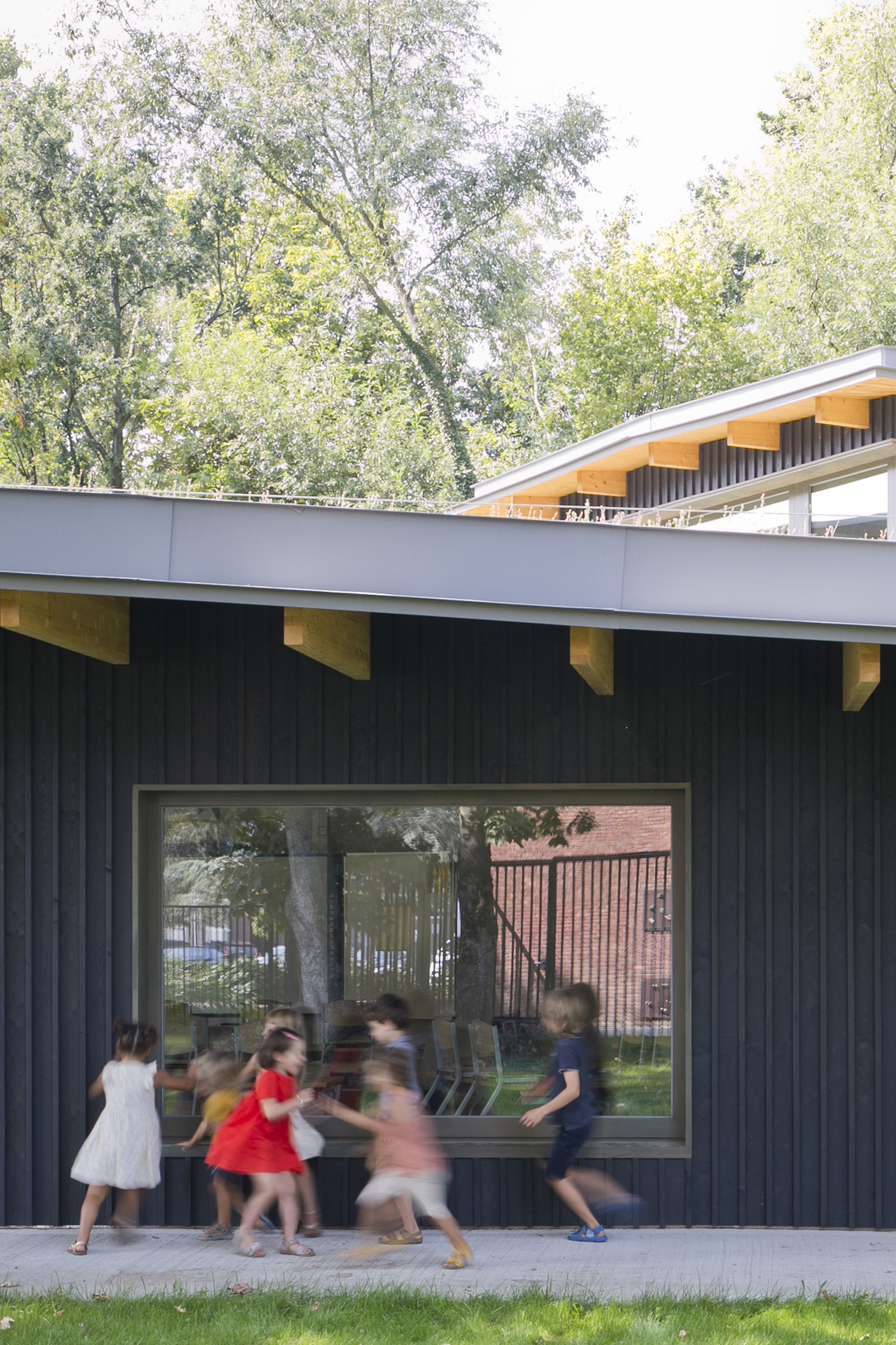 Gallery of Groenendaal Primary School Park Classrooms / HUB - 12