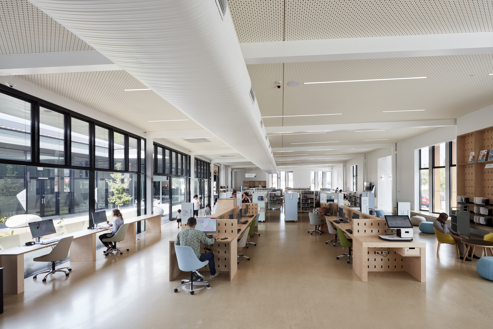 Gallery of Parks Library / JPE Design Studio - 14