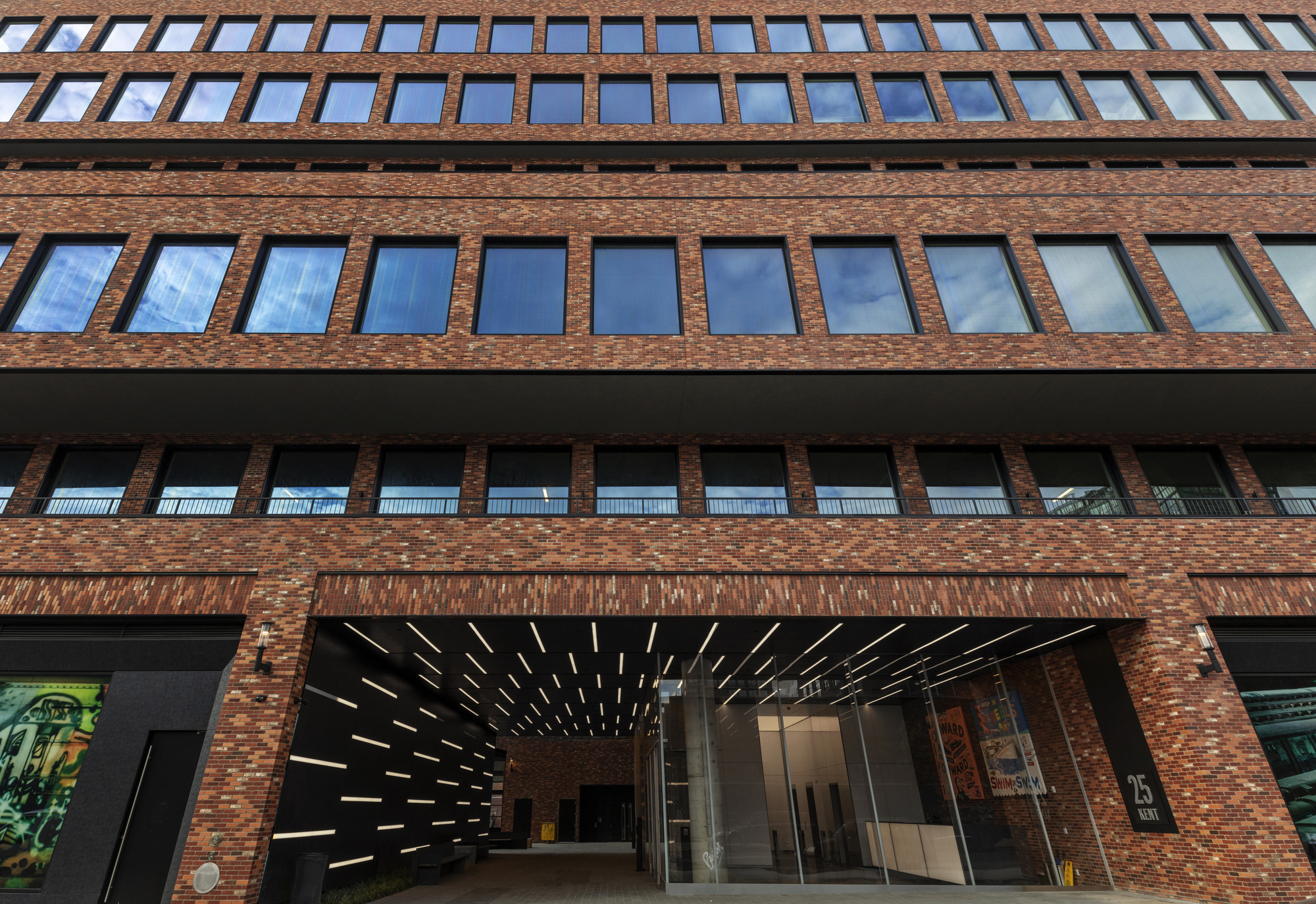 Gallery of 25 Kent Building / Gensler + HWKN - 23