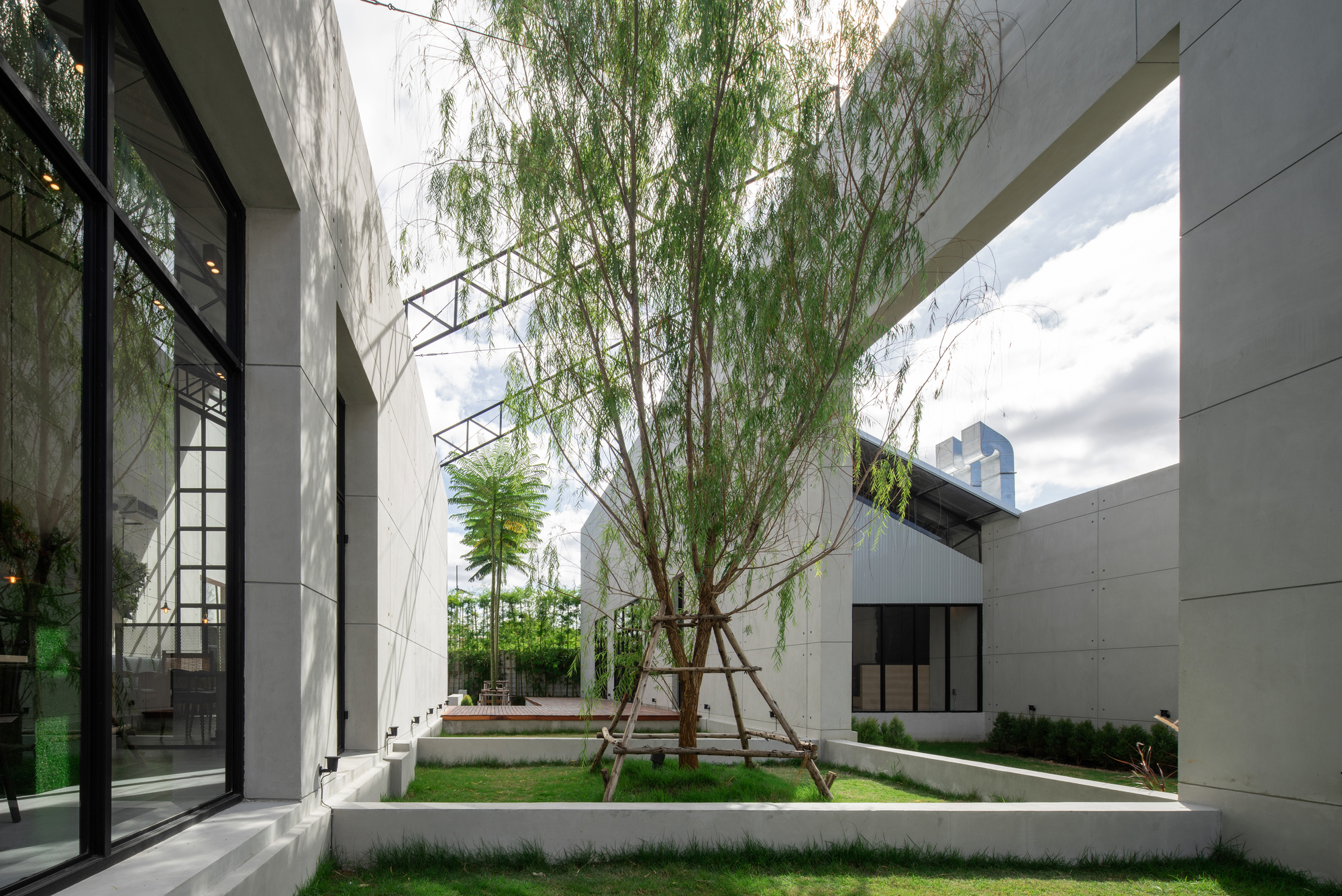 Galeria de Restaurante Grillicious / ForX Design Studio - 6