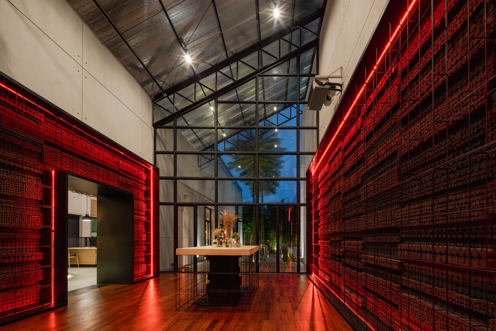 Gallery of Grillicious Restaurant / ForX Design Studio - 12