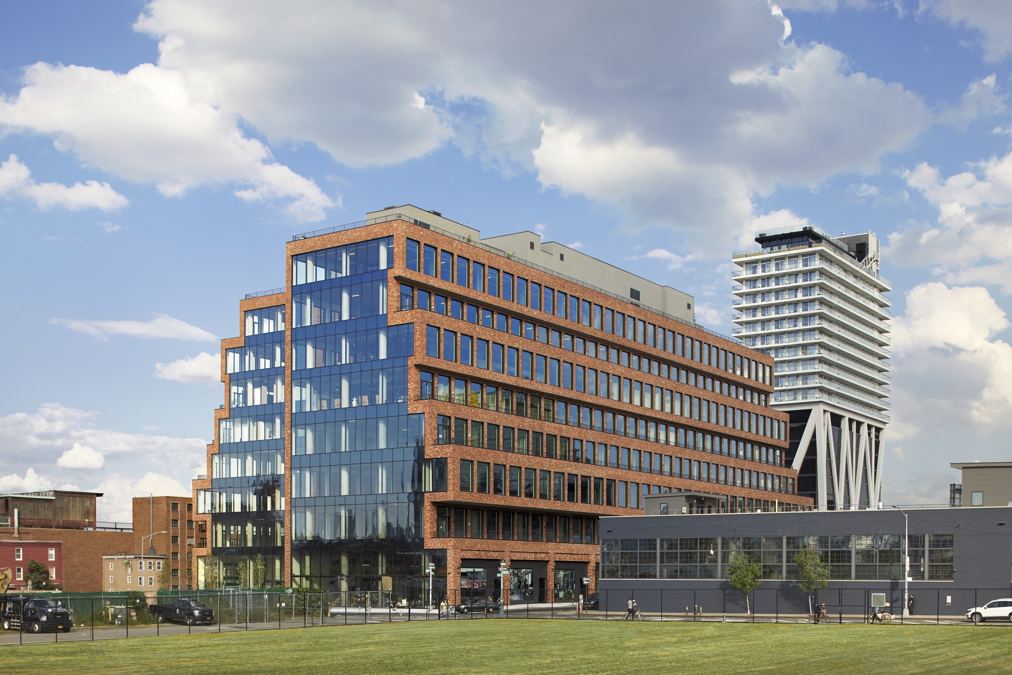 Gallery of 25 Kent Building / Gensler + HWKN - 24