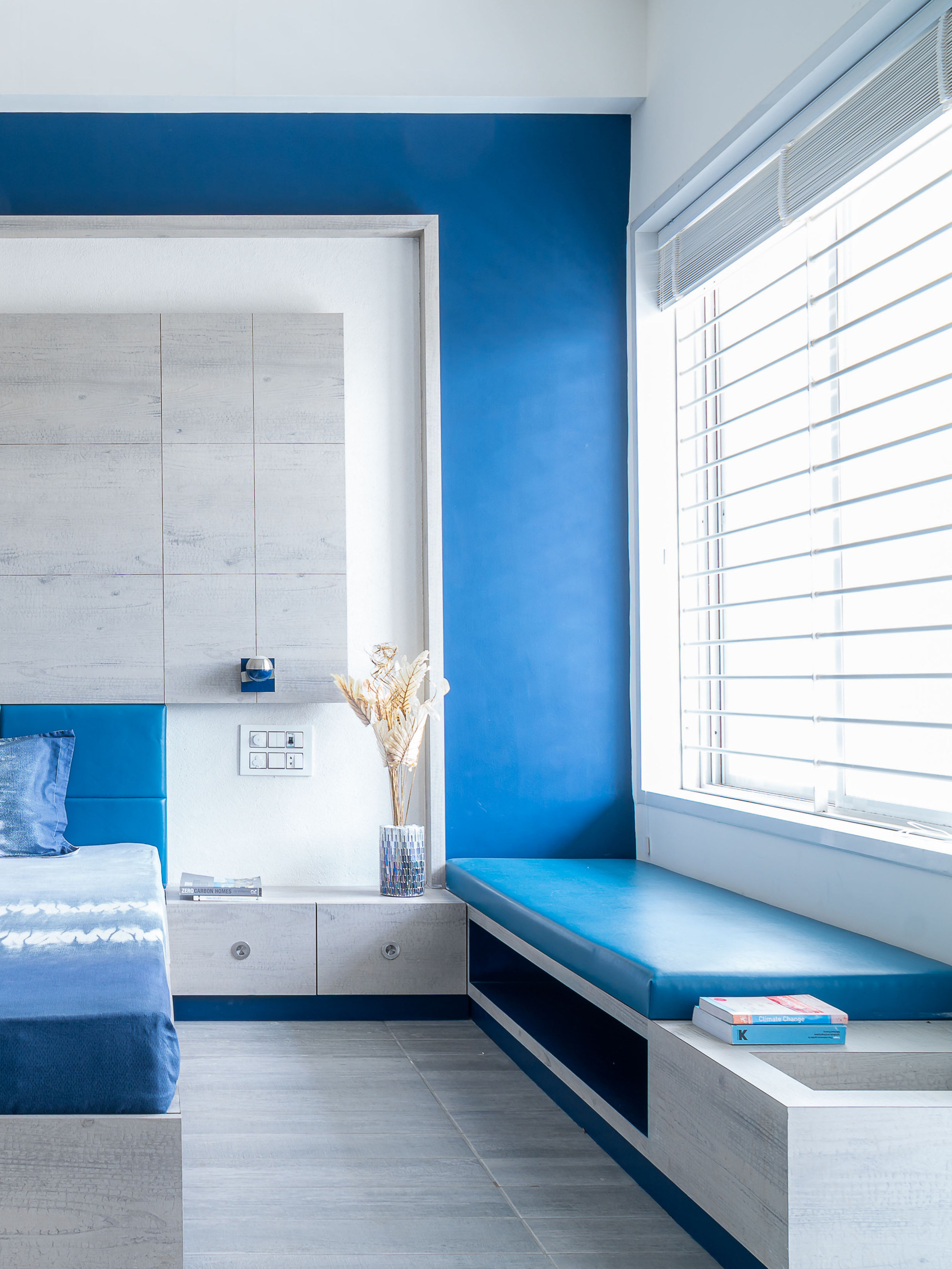 Gallery of Clay Screen House / Manoj Patel Design Studio - 8