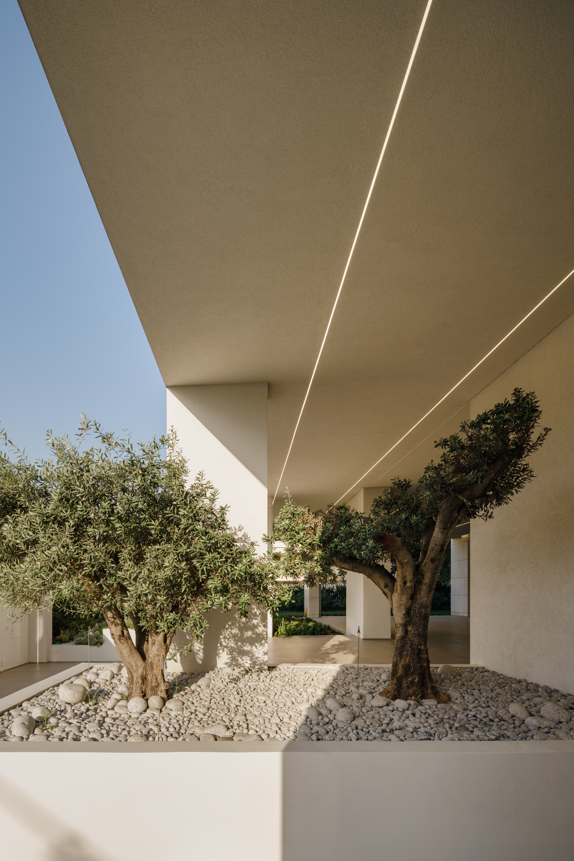 Gallery of Geometrical Juxtapositions Office Building Redevelopment ...