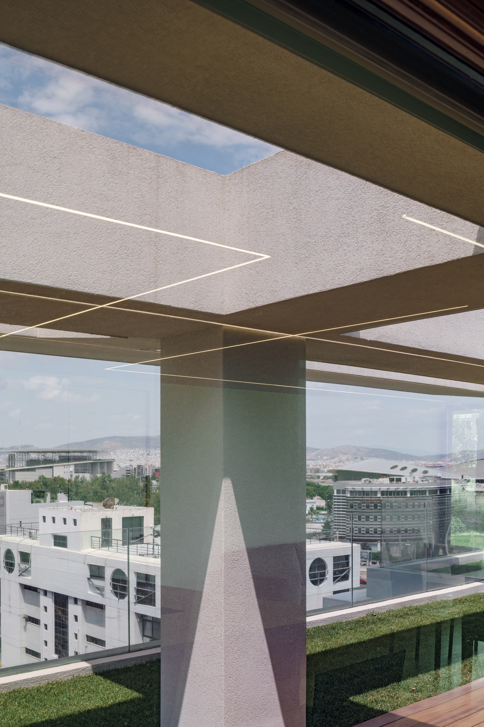 Gallery of Geometrical Juxtapositions Office Building Redevelopment ...