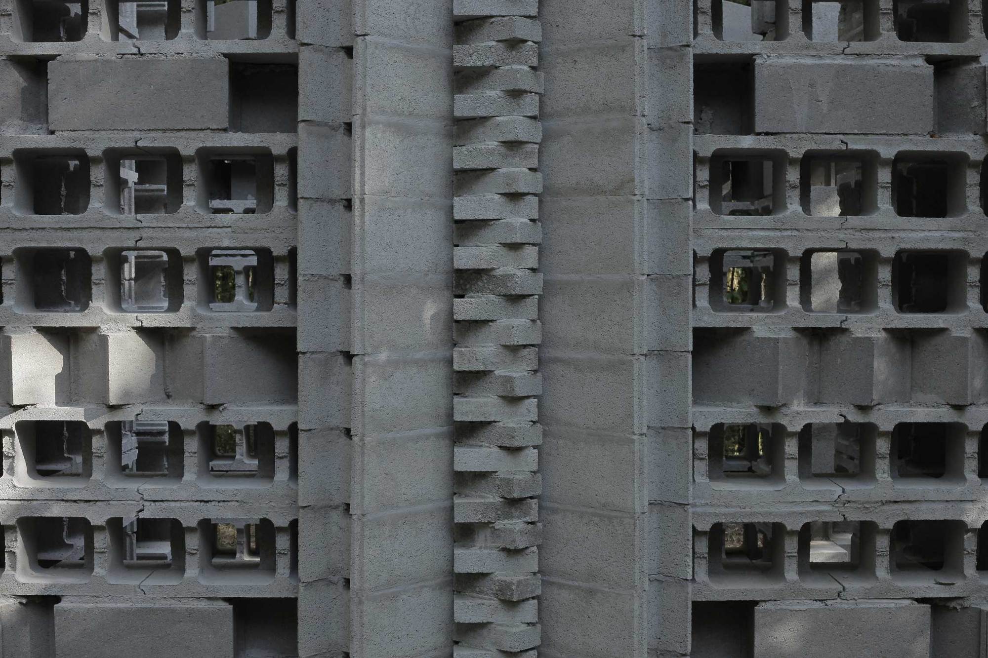 Gallery of Experimental Prototype Architecture Exhibited in French Park - 9