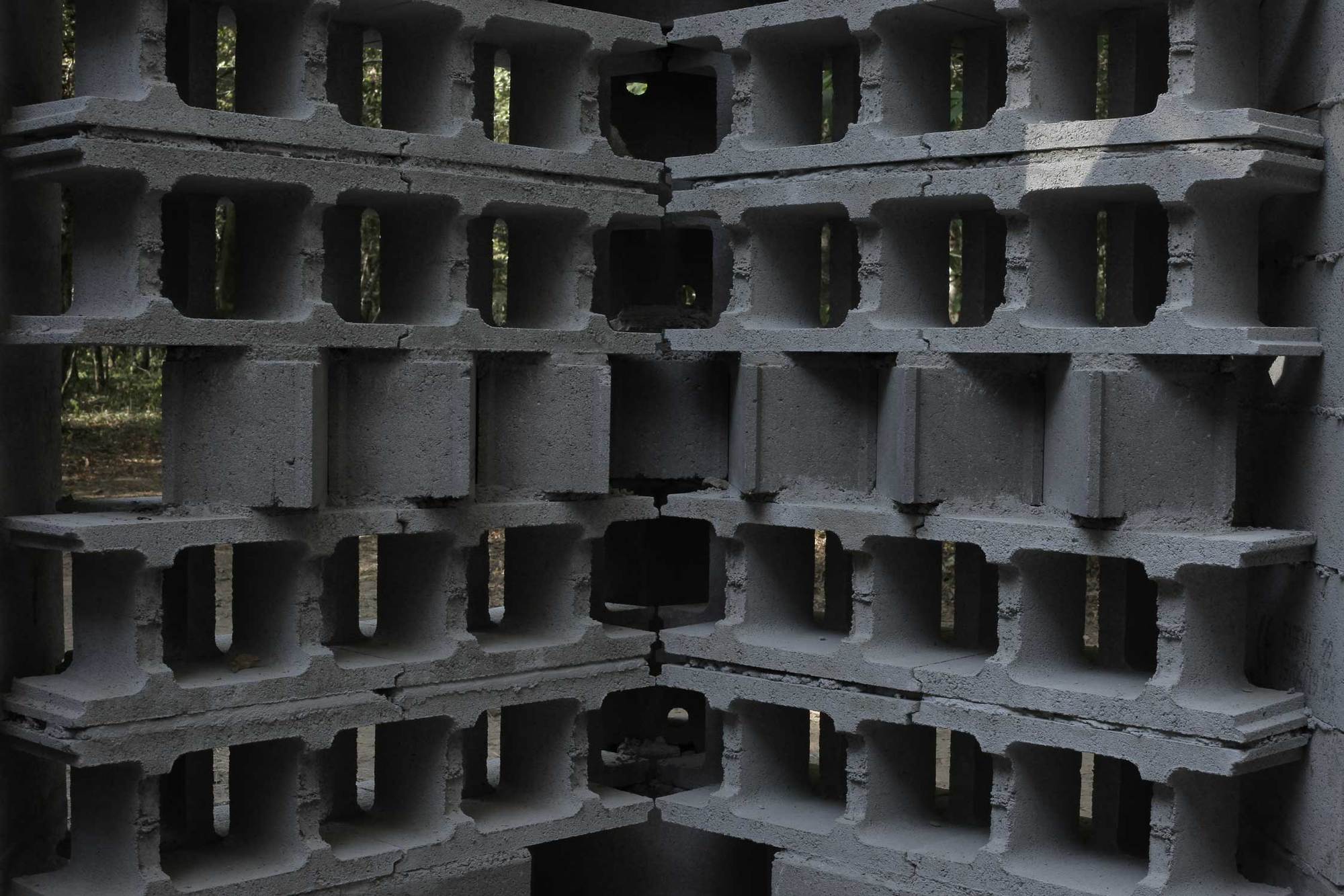 Gallery of Experimental Prototype Architecture Exhibited in French Park ...
