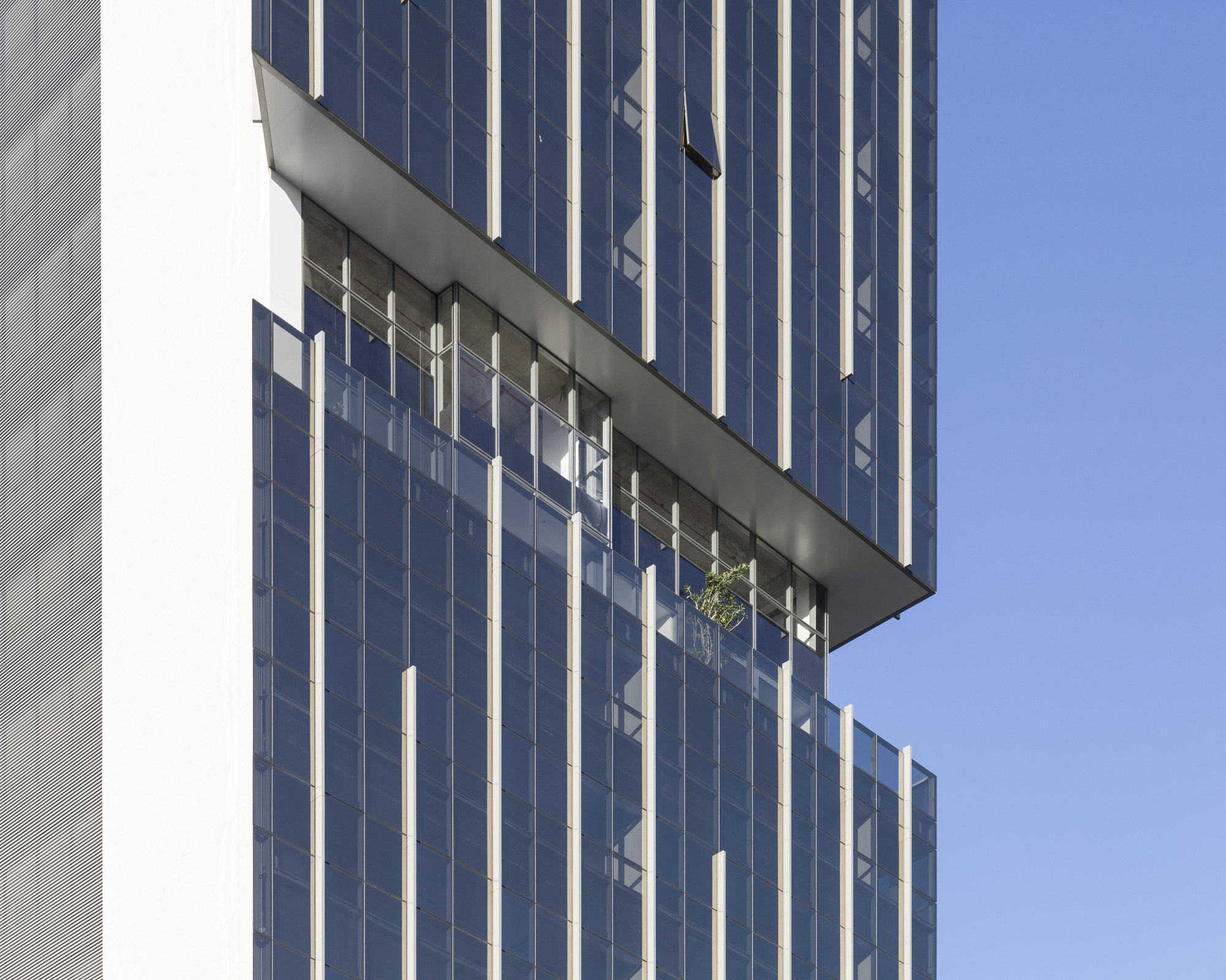 Gallery of Golden Tower / Torres Arquitetos Associados - 7