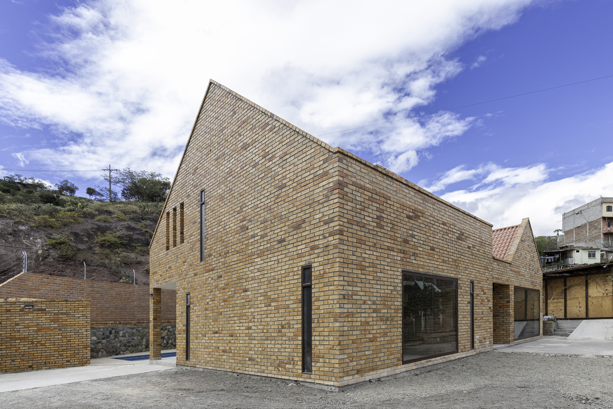 Gallery of Melania House / CASTILLO + VALDIVIESO arquitectos - 9