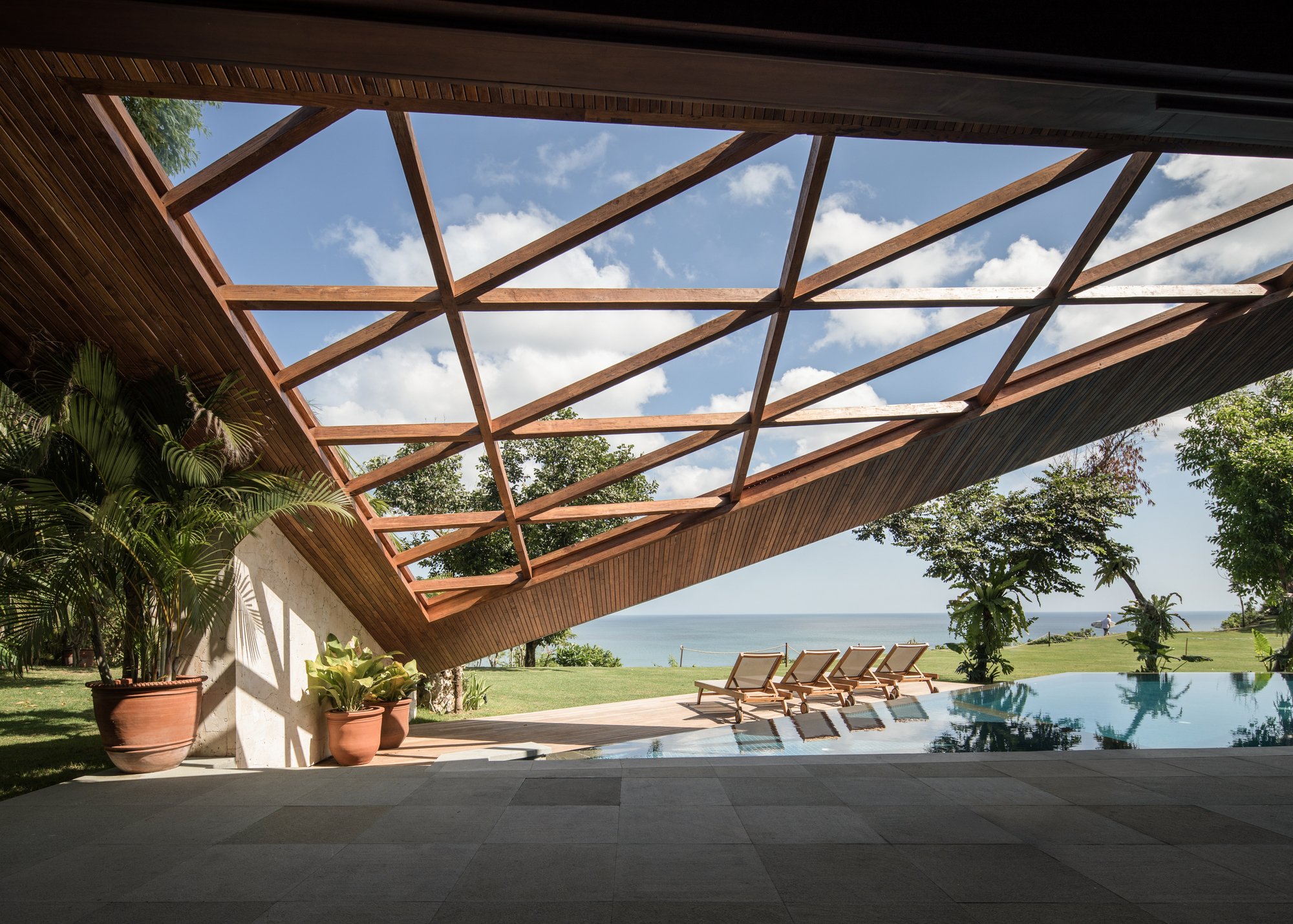 Gallery of Cliff Front 7 (WT Carbon House) / Alexis Dornier - 5