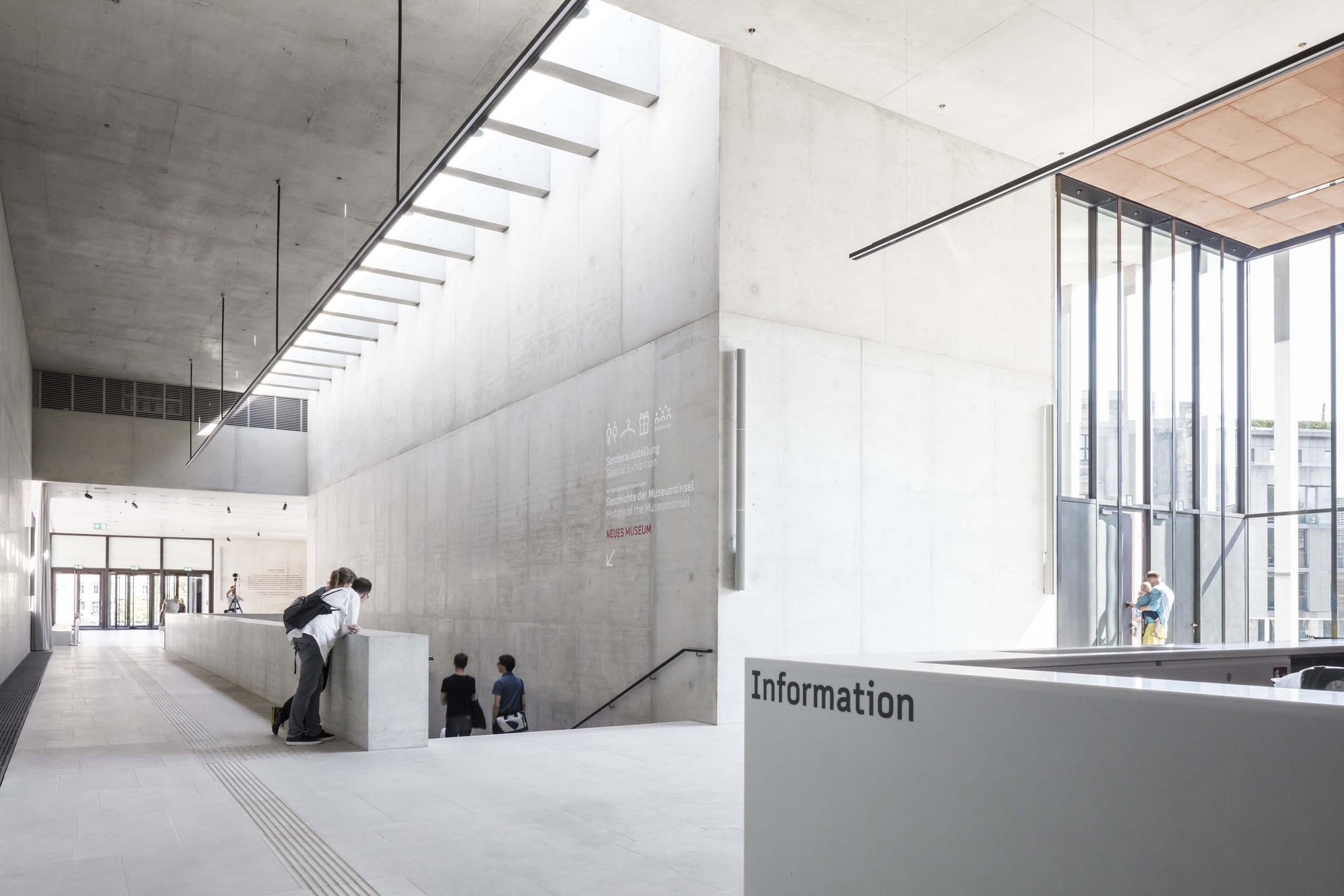 Gallery of James-Simon-Galerie / David Chipperfield Architects - 15