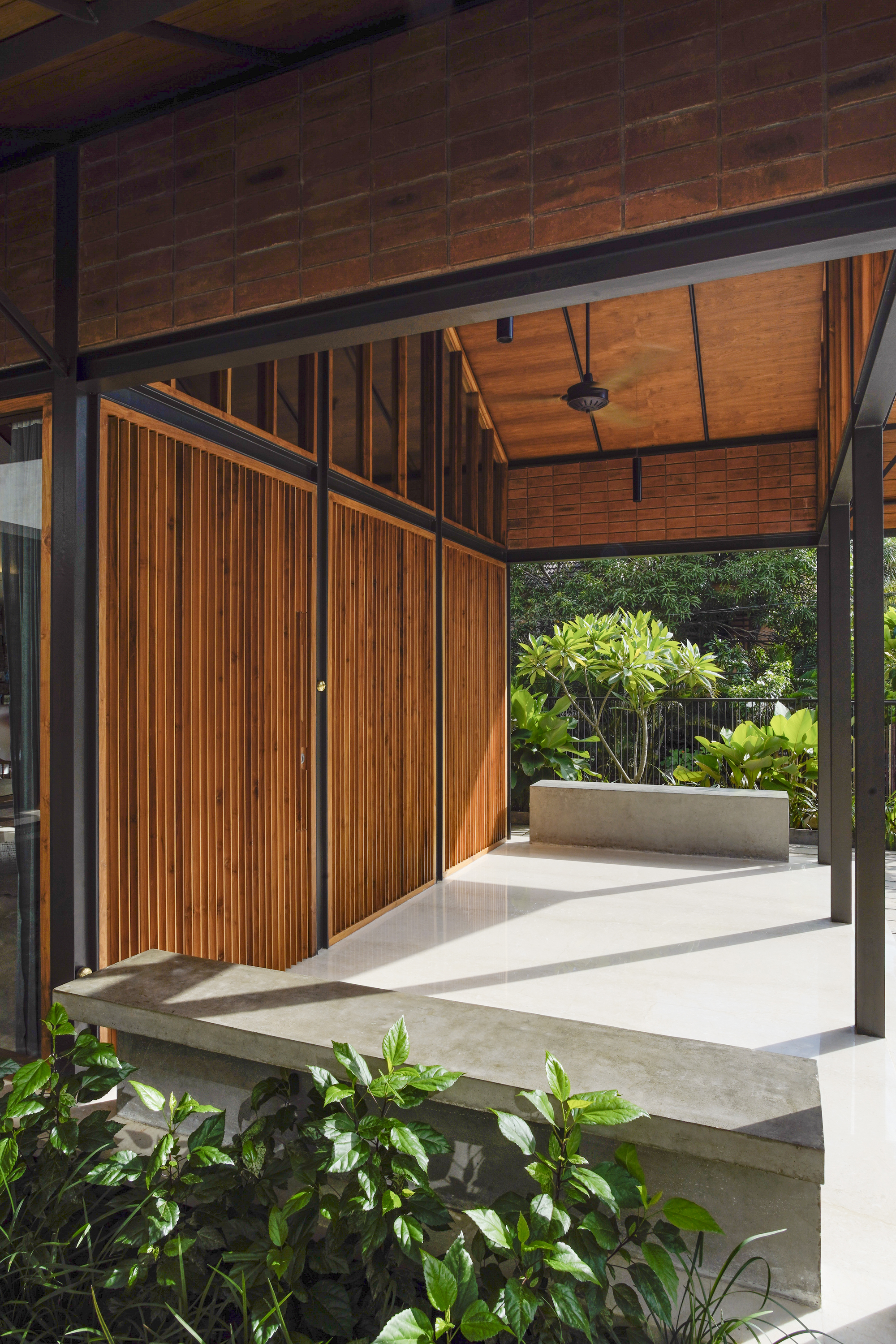 Gallery of Traditional Affinity House / Thought Parallels - 9