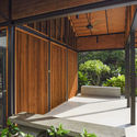 Traditional Affinity House / Thought Parallels | ArchDaily