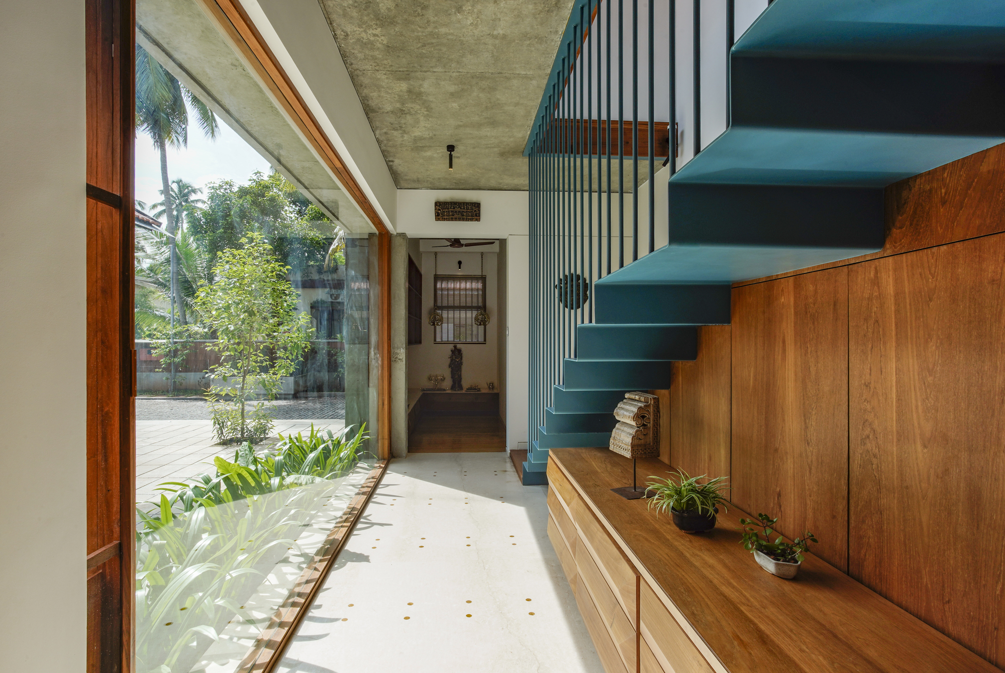 Gallery of Traditional Affinity House / Thought Parallels - 10