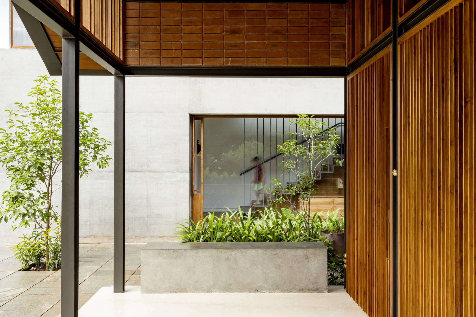 Gallery of Traditional Affinity House / Thought Parallels - 6