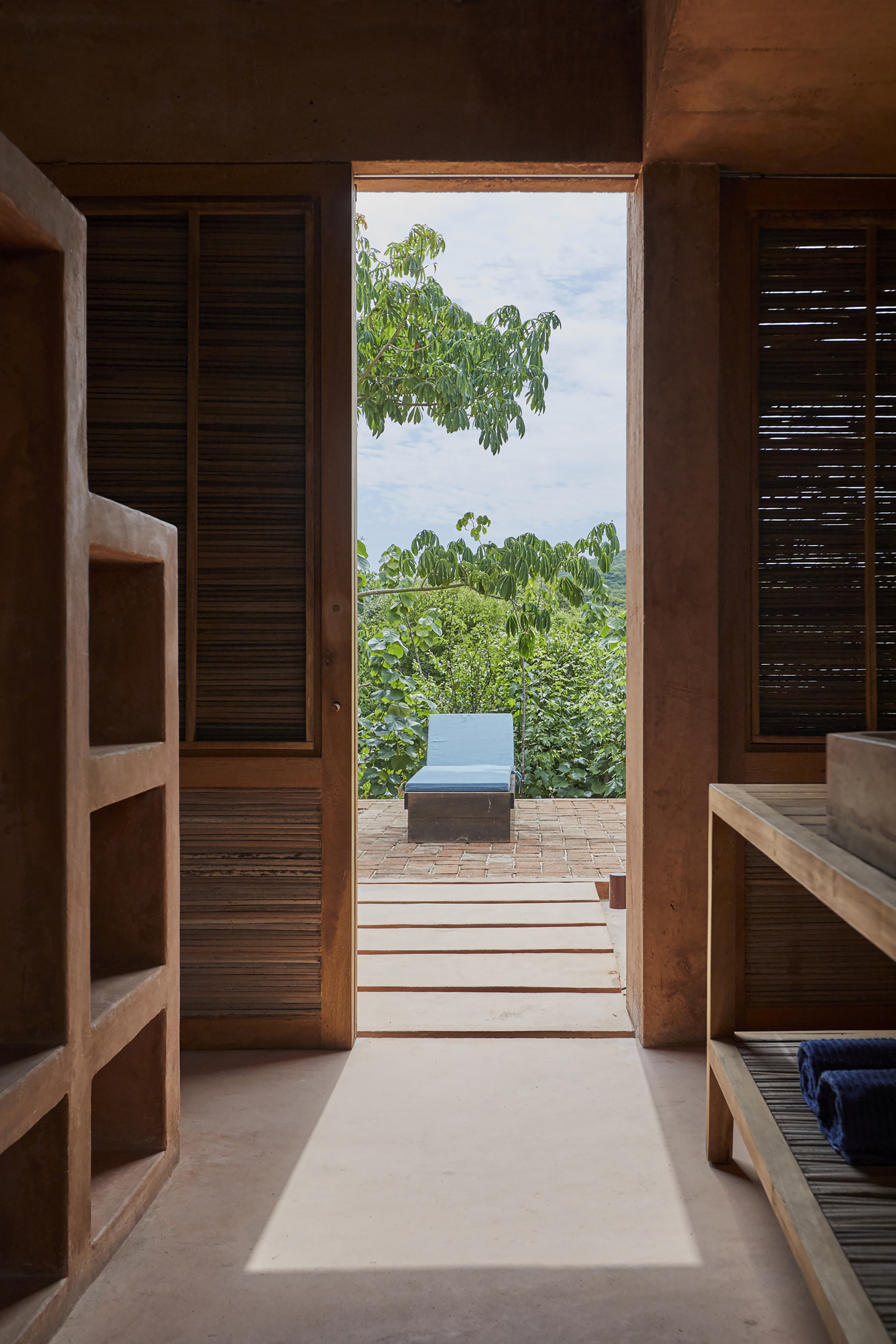 Gallery of Volta House / Ambrosi I Etchegaray - 12