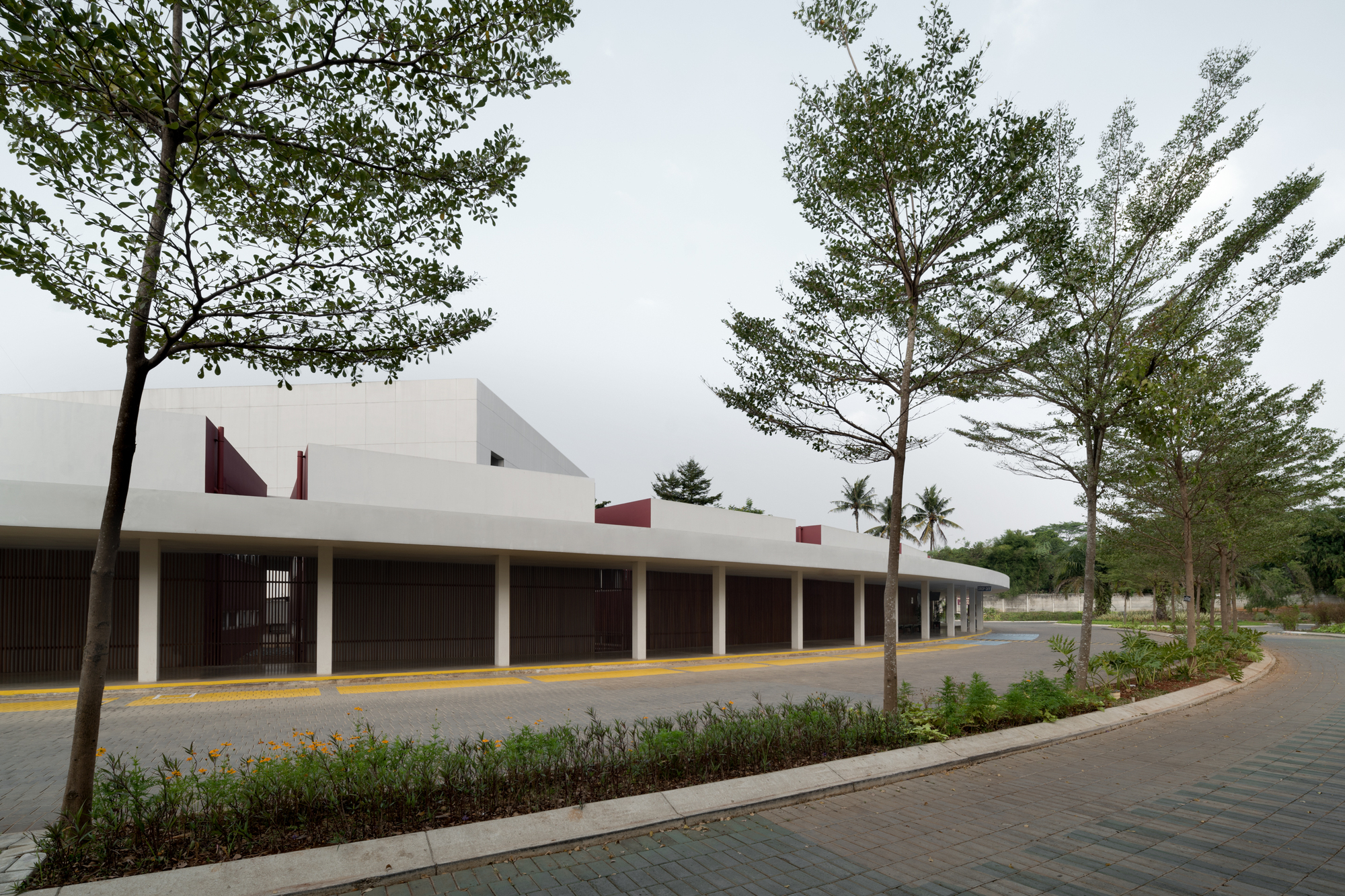 Gallery of Binus School Bekasi / andramatin - 12