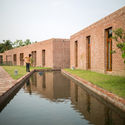 Friendship Hospital Satkhira / Kashef Chowdhury/URBANA | ArchDaily