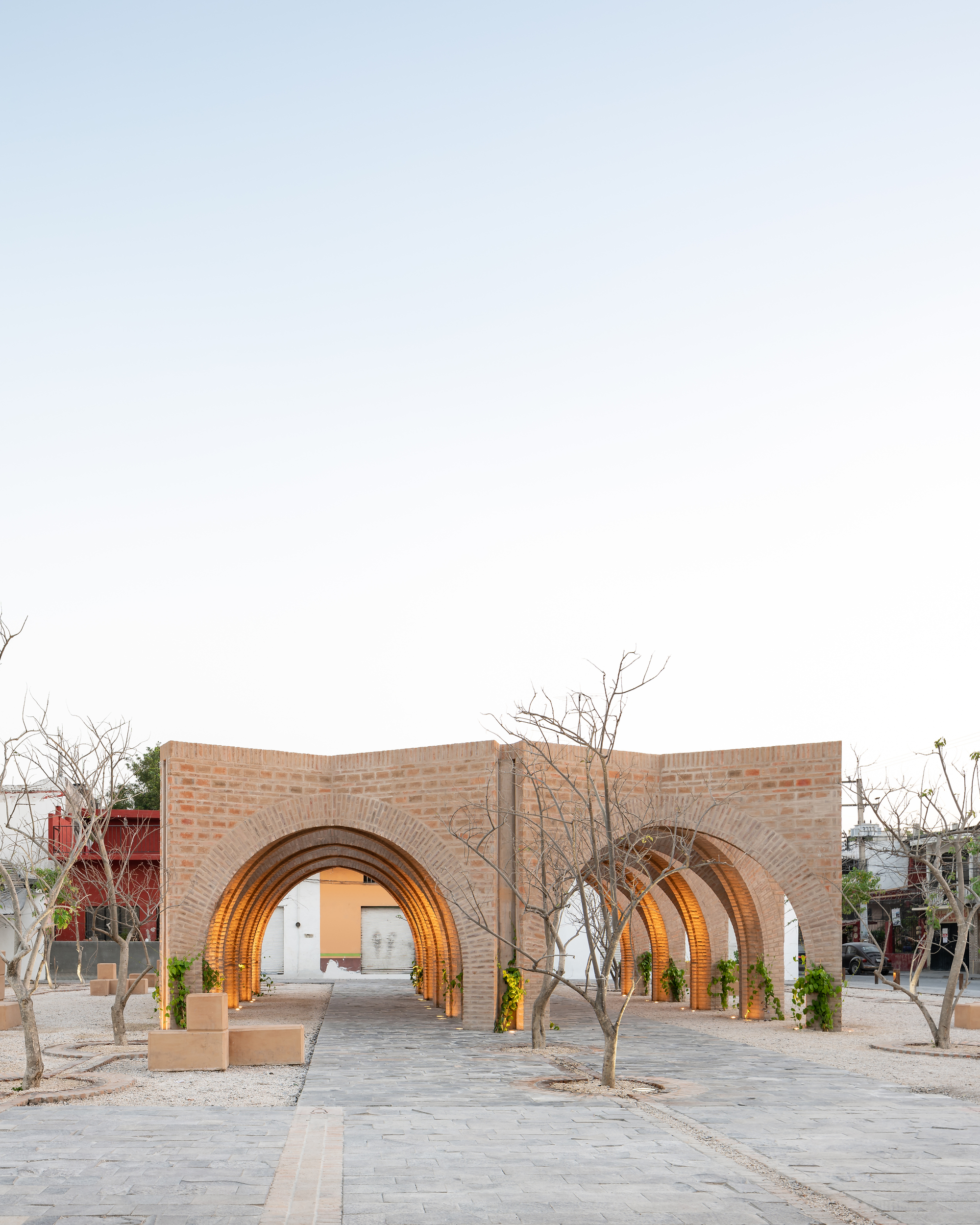 Gallery of Jojutla Central Gardens / MMX - 21