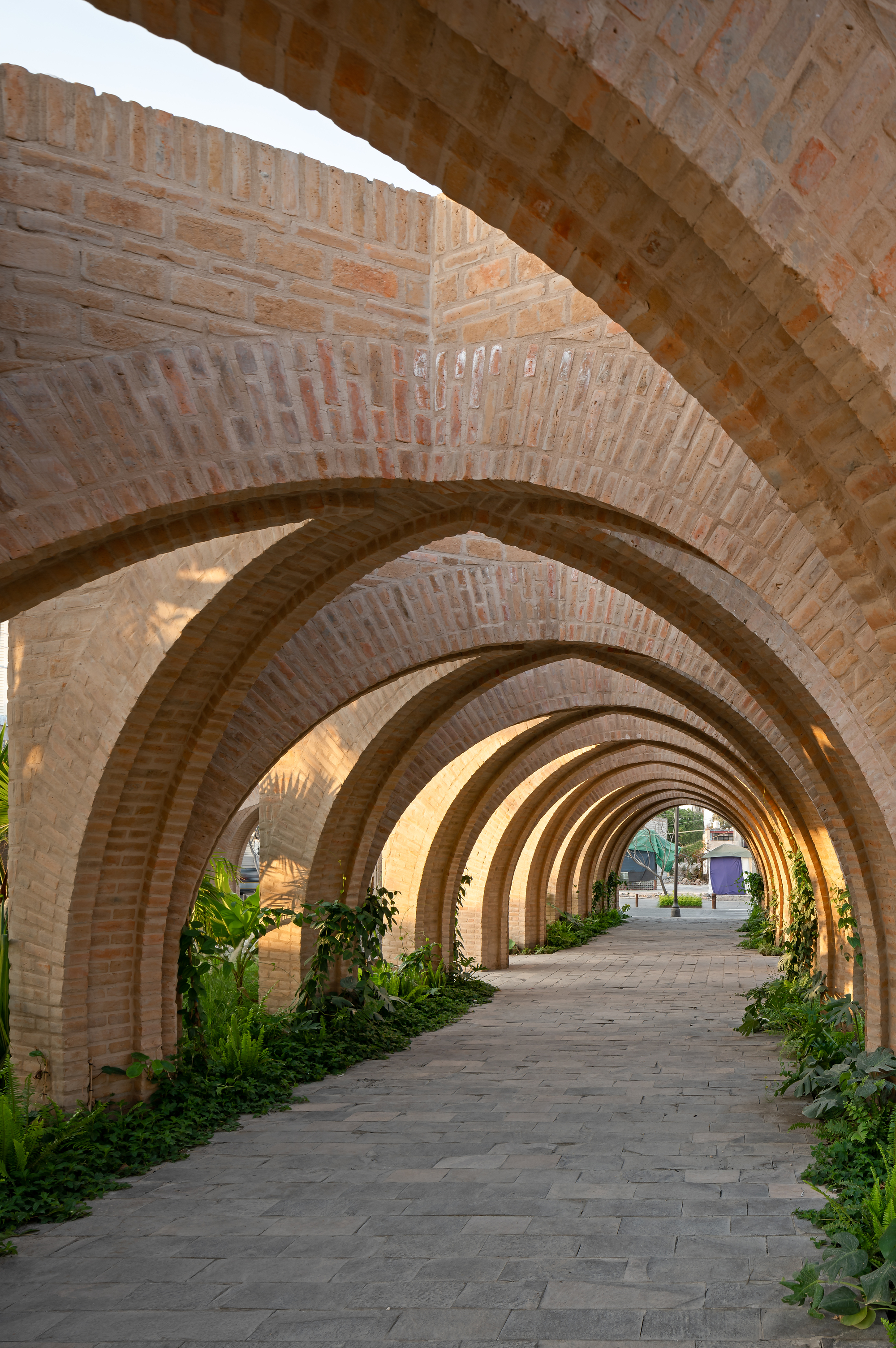 Gallery of Jojutla Central Gardens / MMX - 5