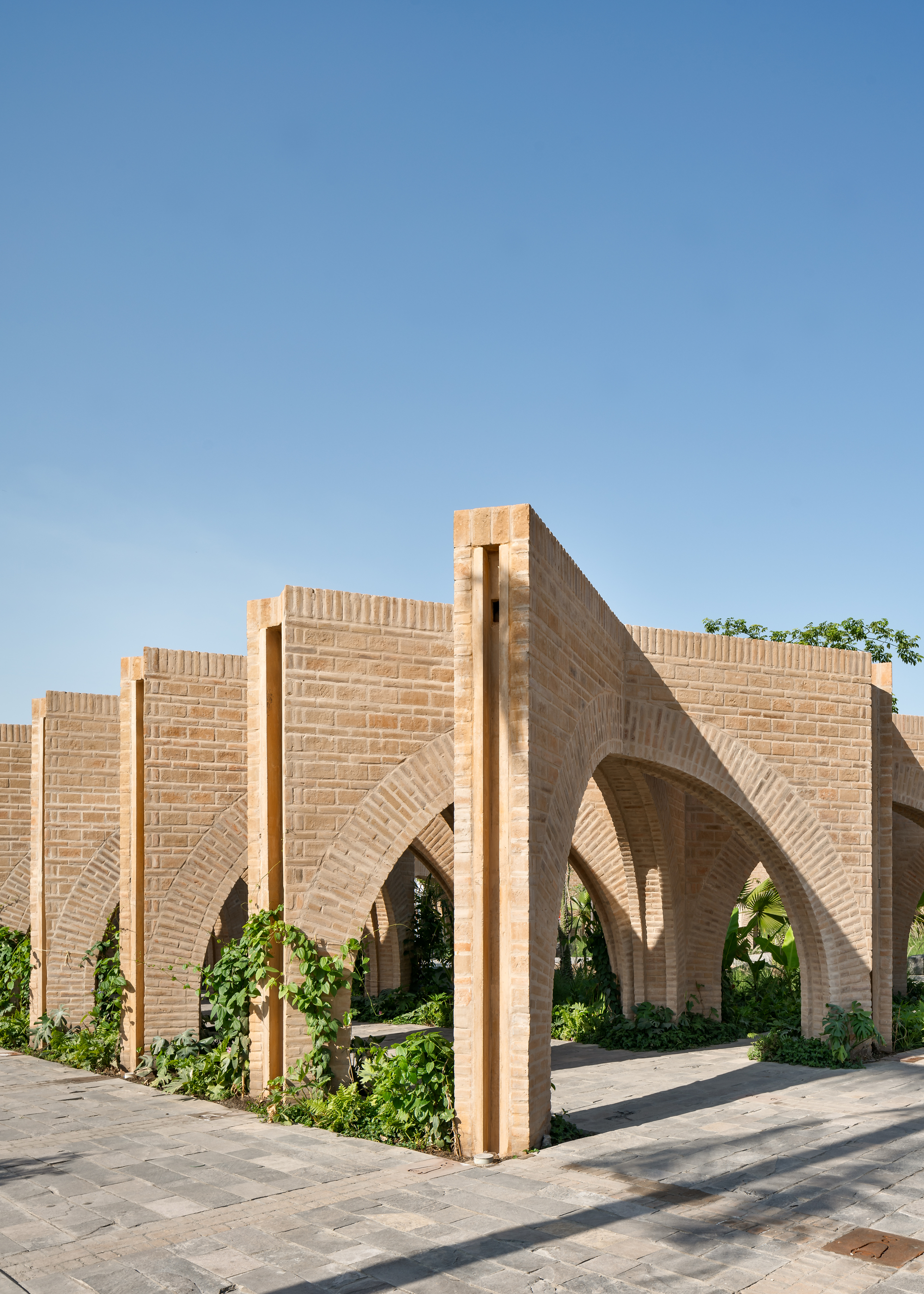 Gallery of Jojutla Central Gardens / MMX - 14