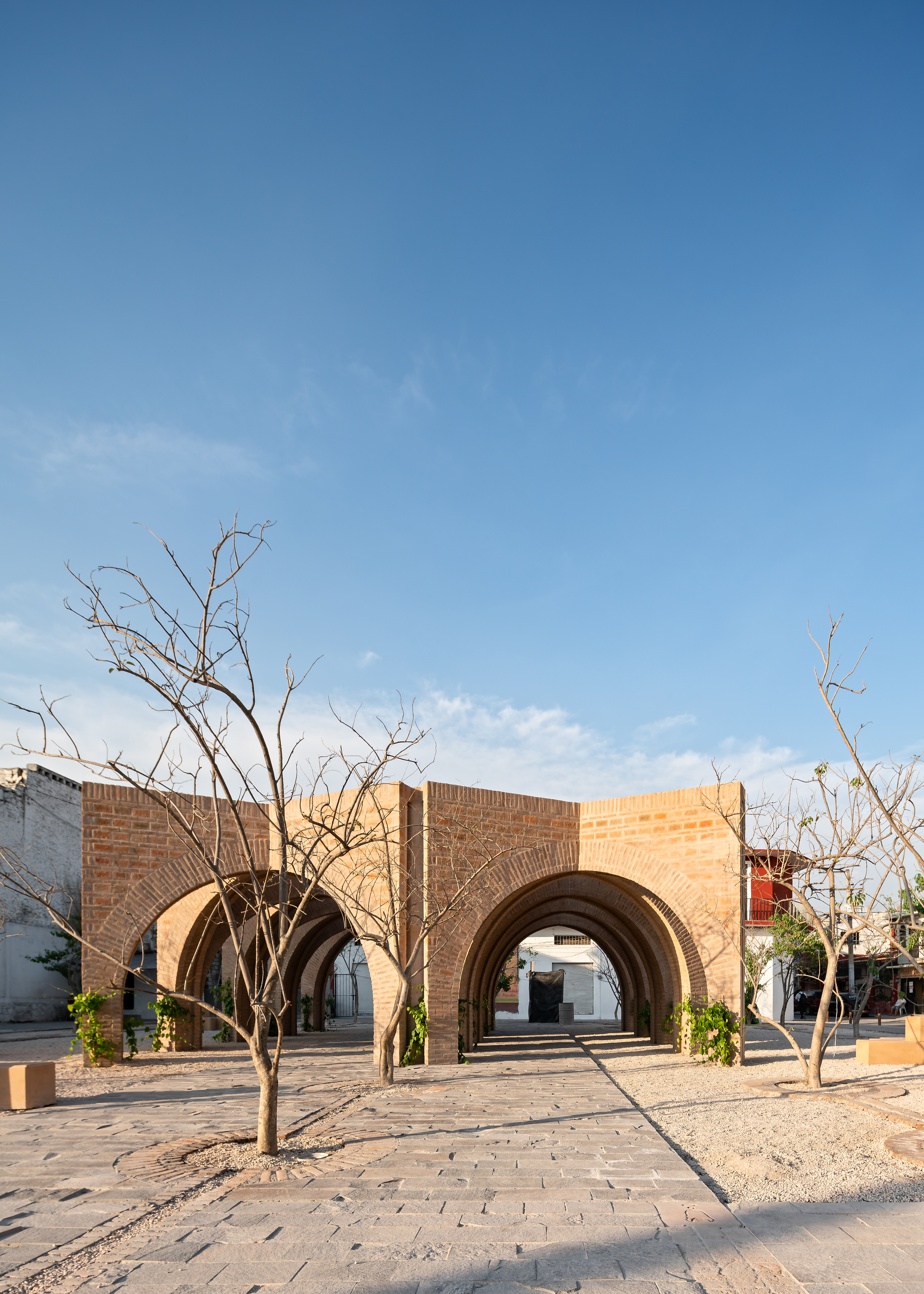 Gallery of Jojutla Central Gardens / MMX - 8