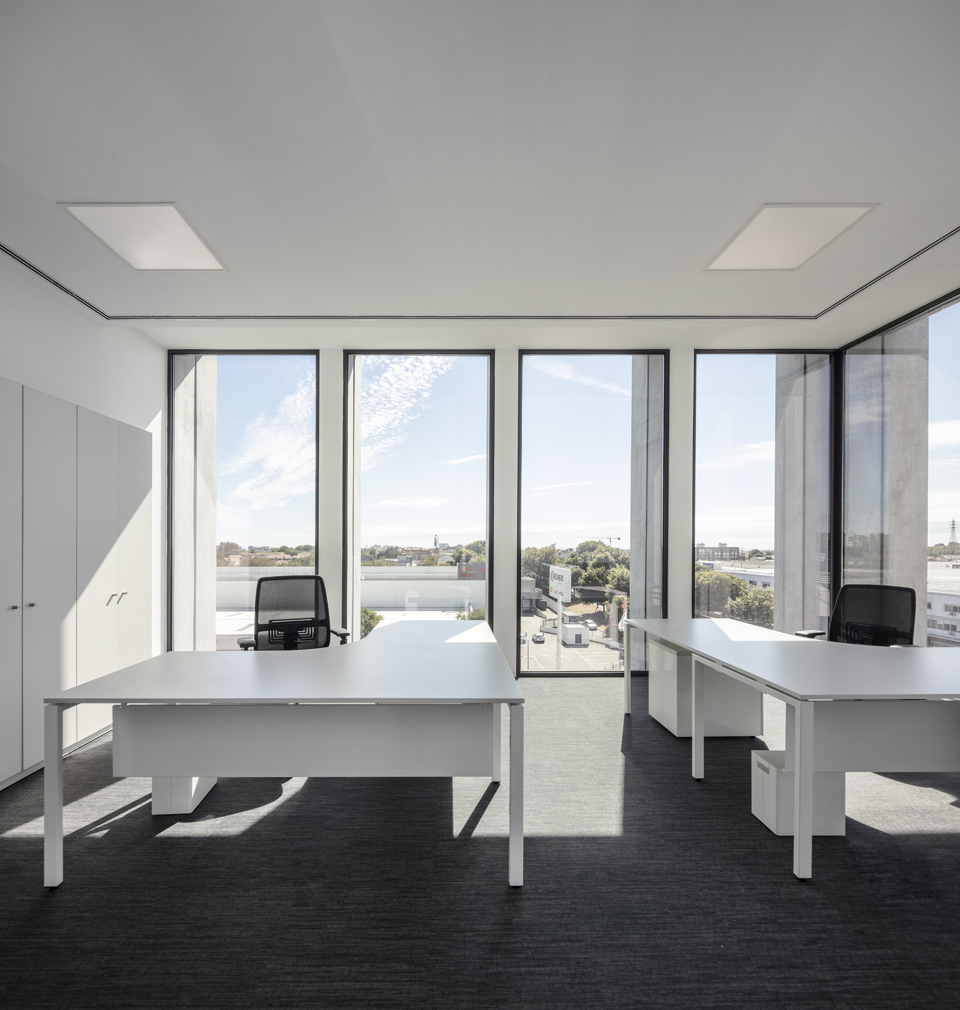 Gallery of 818 Building / A.As - Arquitetos Associados - 16