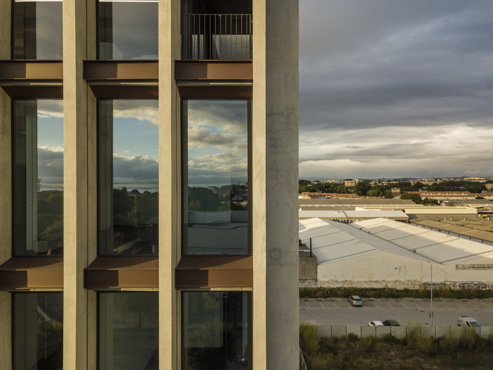 Gallery of 818 Building / A.As - Arquitetos Associados - 35