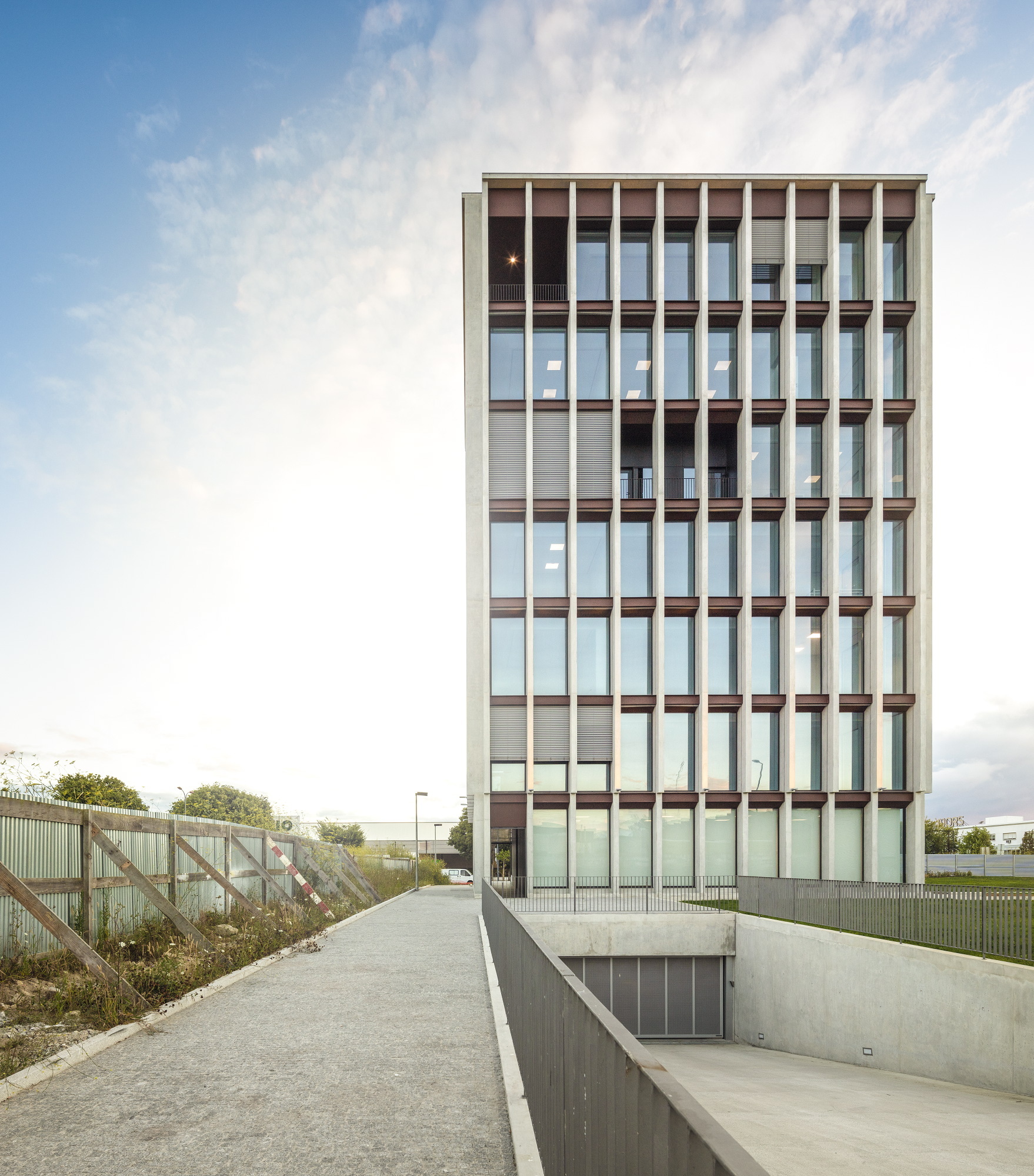 Gallery of 818 Building / A.As - Arquitetos Associados - 24