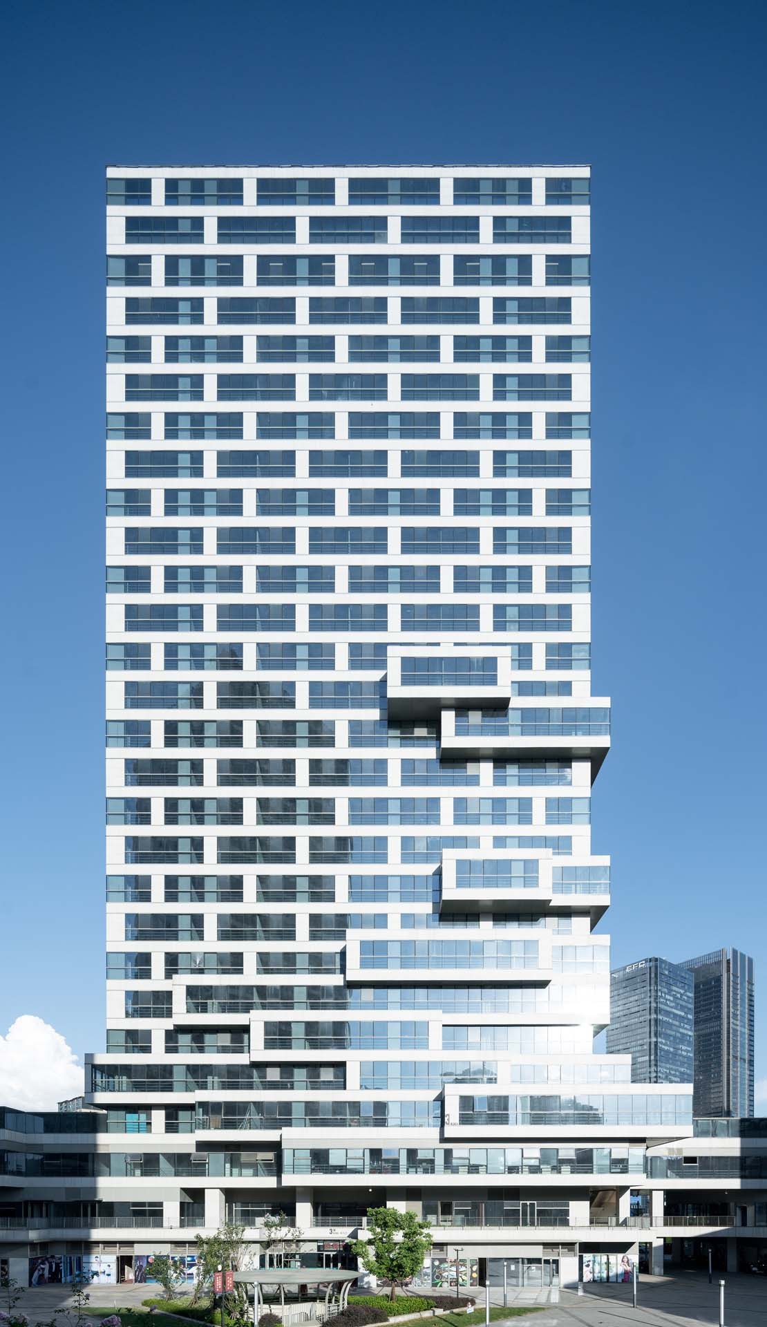 Gallery of Vantone Center / CLOU Architects - 17