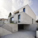Gallery of Dual Modern House / KUBE architecture - 18