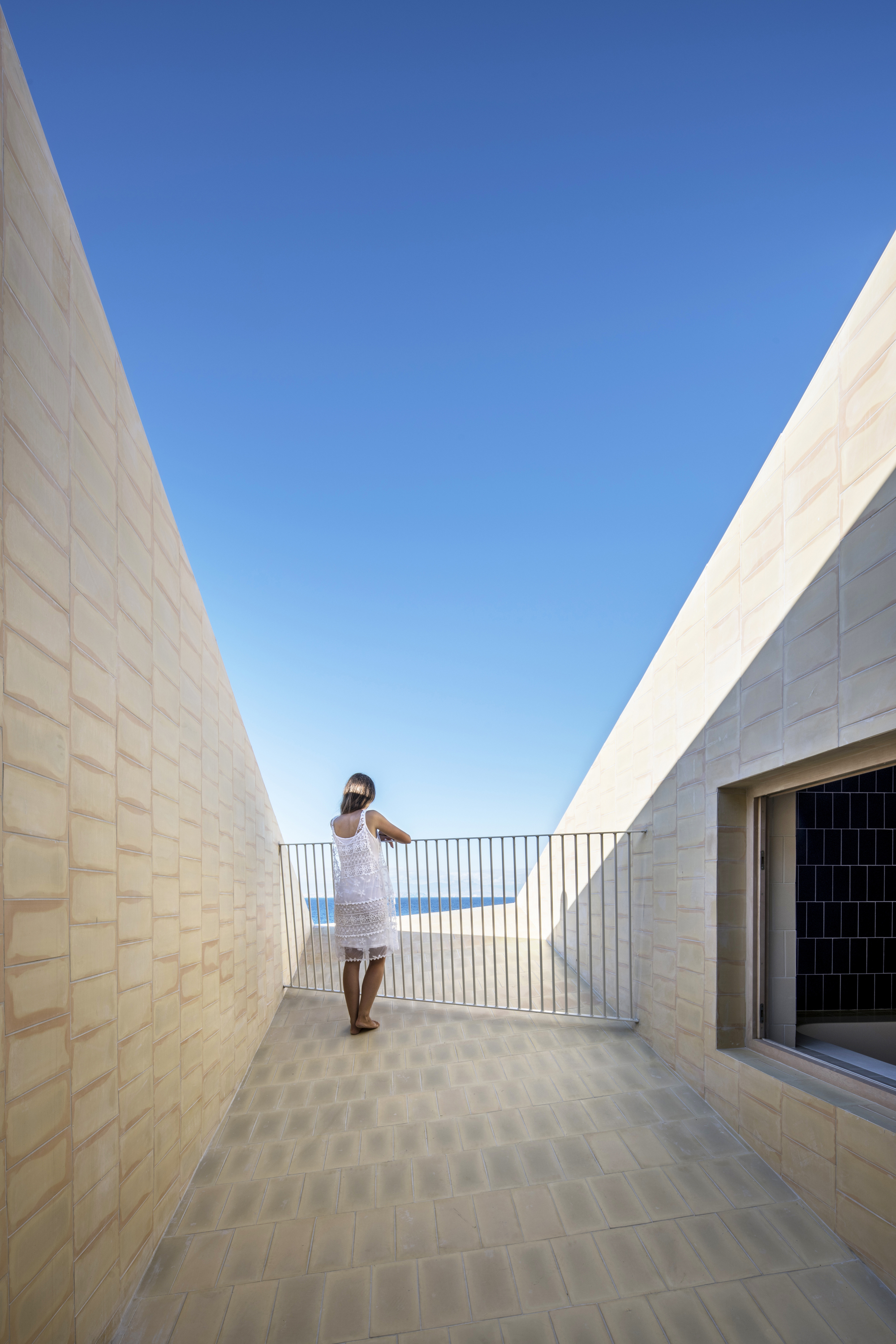 Gallery of SantaCreu Hotel in Tabarca Island / Diego López Fuster ...