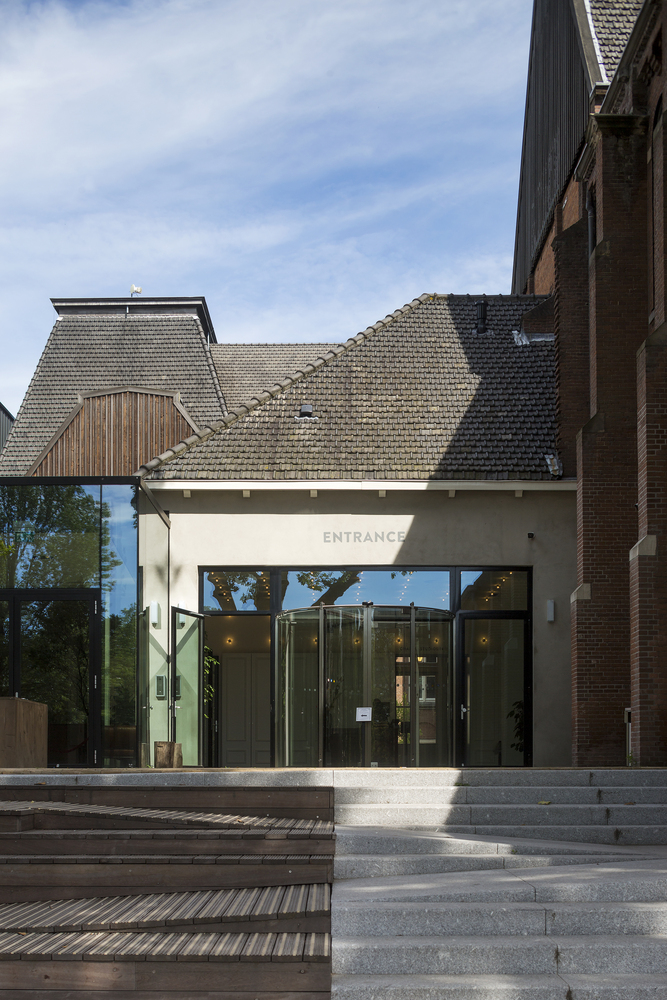 Gallery of Hotel Arena in Amsterdam / Team V Architecture - 13