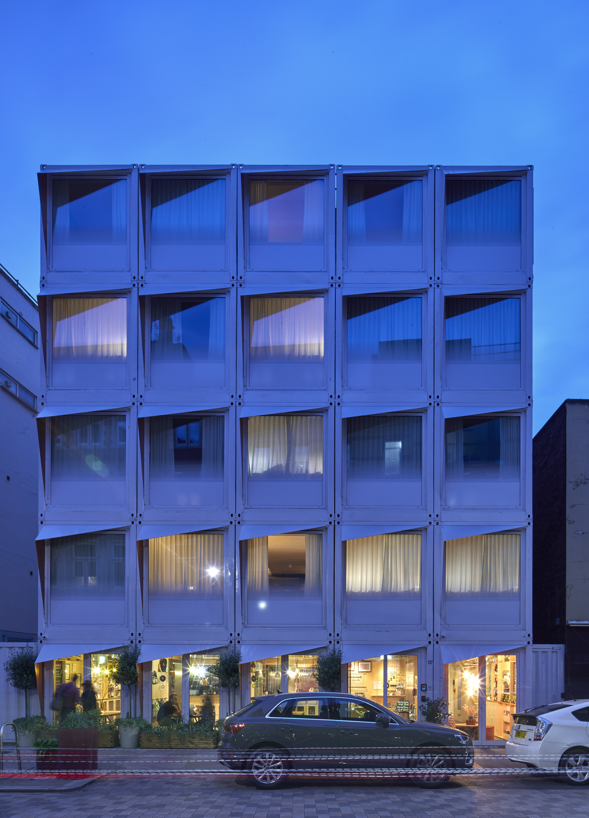 Gallery of Stow-Away Waterloo Hotel / Doone Silver Kerr - 11