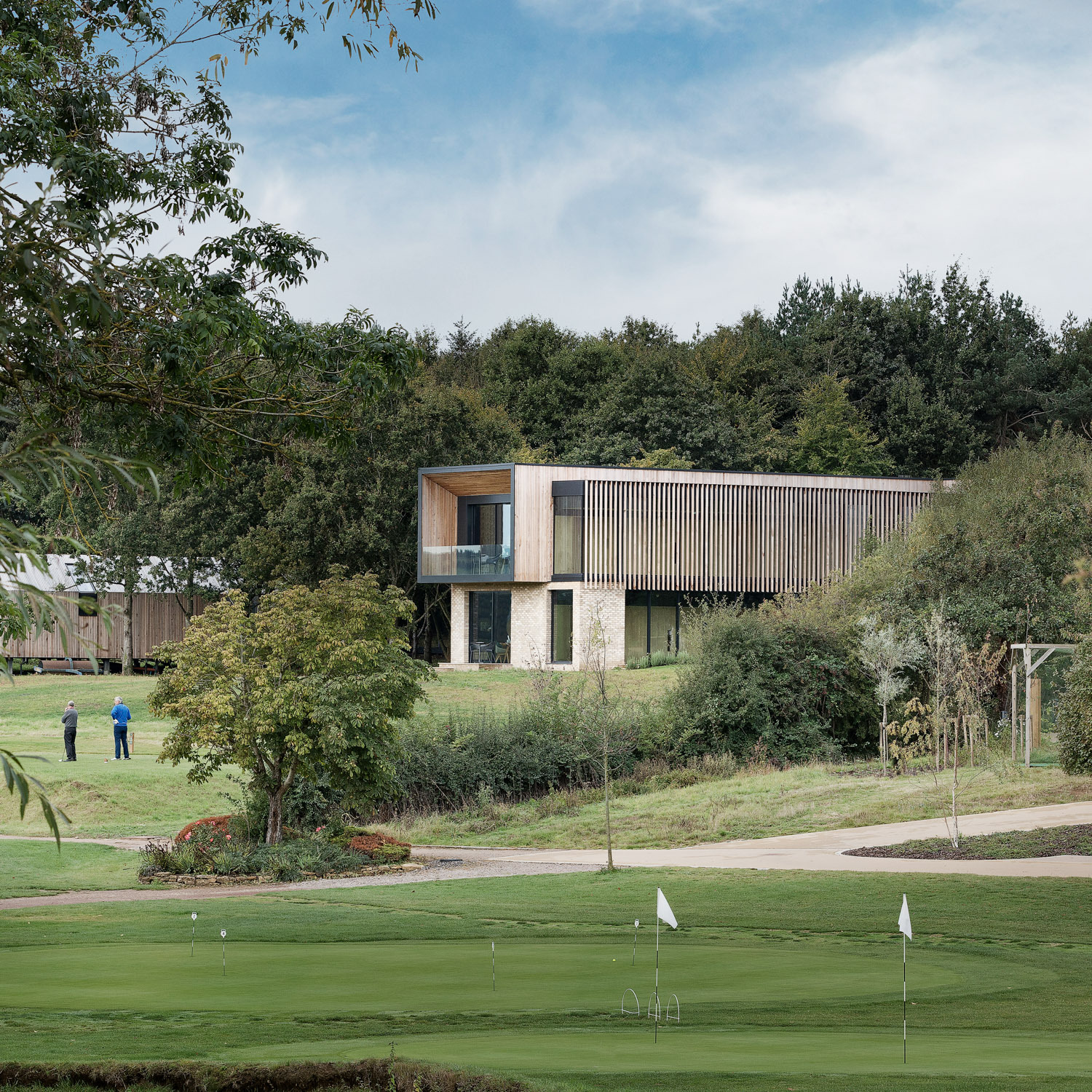 Gallery of Feldon Valley Golf Club / Design Engine Architects - 14