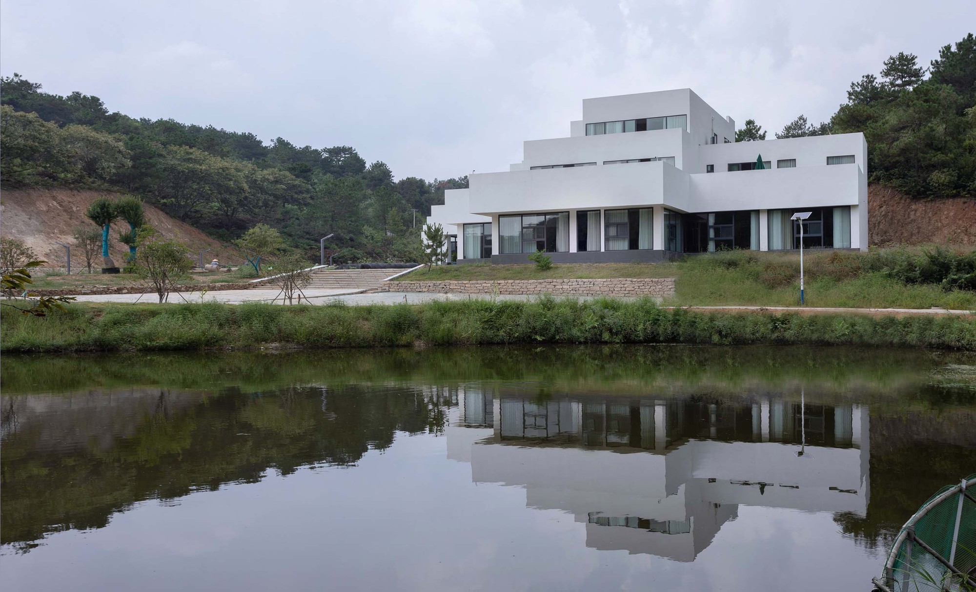 Gallery of Shenshan Ridge Integrated Service Center / 3andwich Design ...